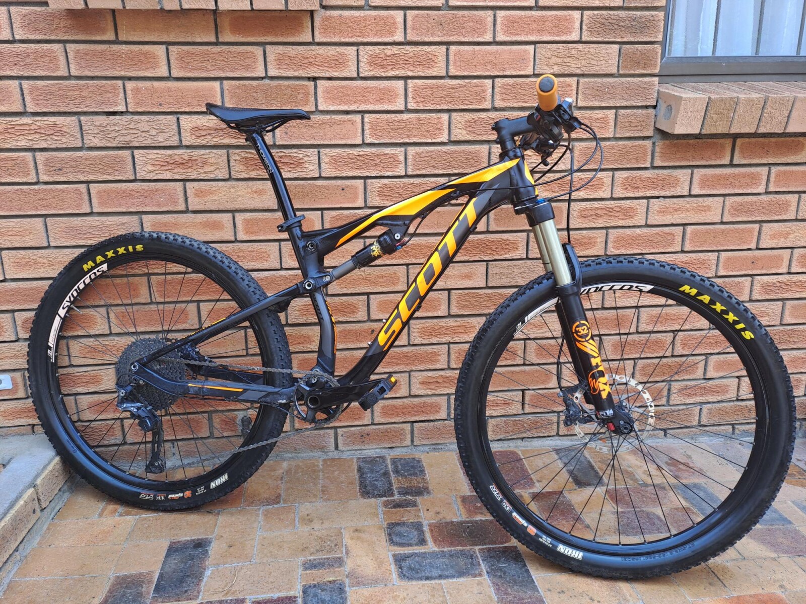 Scott Spark 740 | Dual Suspension Mountain Bikes | Bike Hub