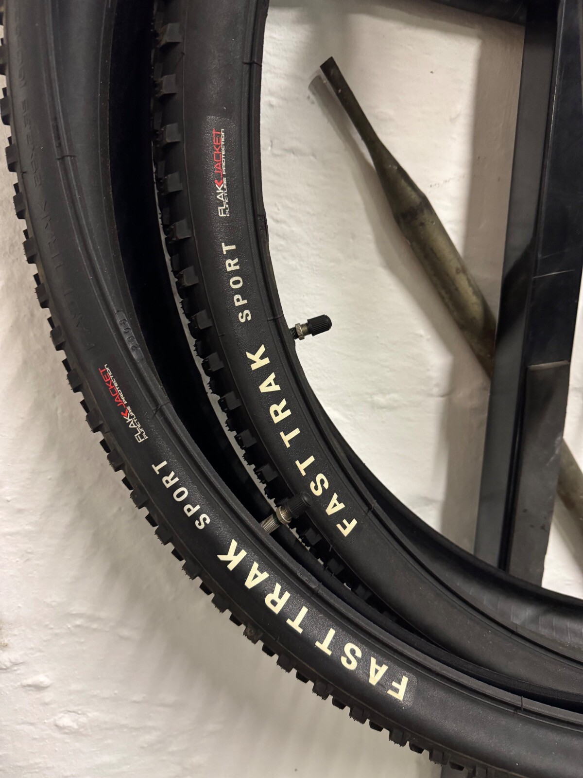 Specialized Fast Track sport tyres and tubes | Mountain Bike Tyres ...