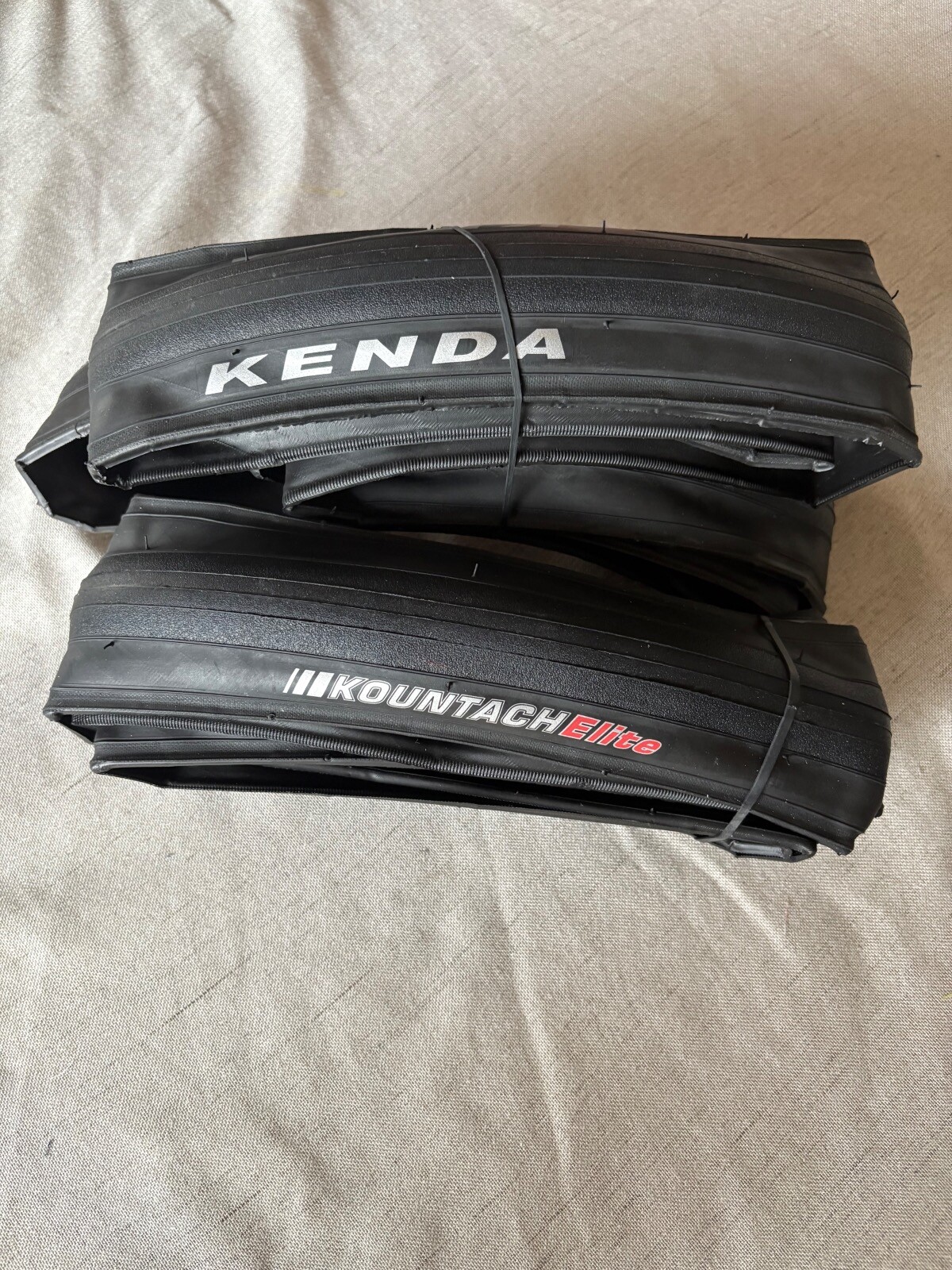 Kenda Kountach 700-28c tyres | Road Bike Tyres | Bike Hub