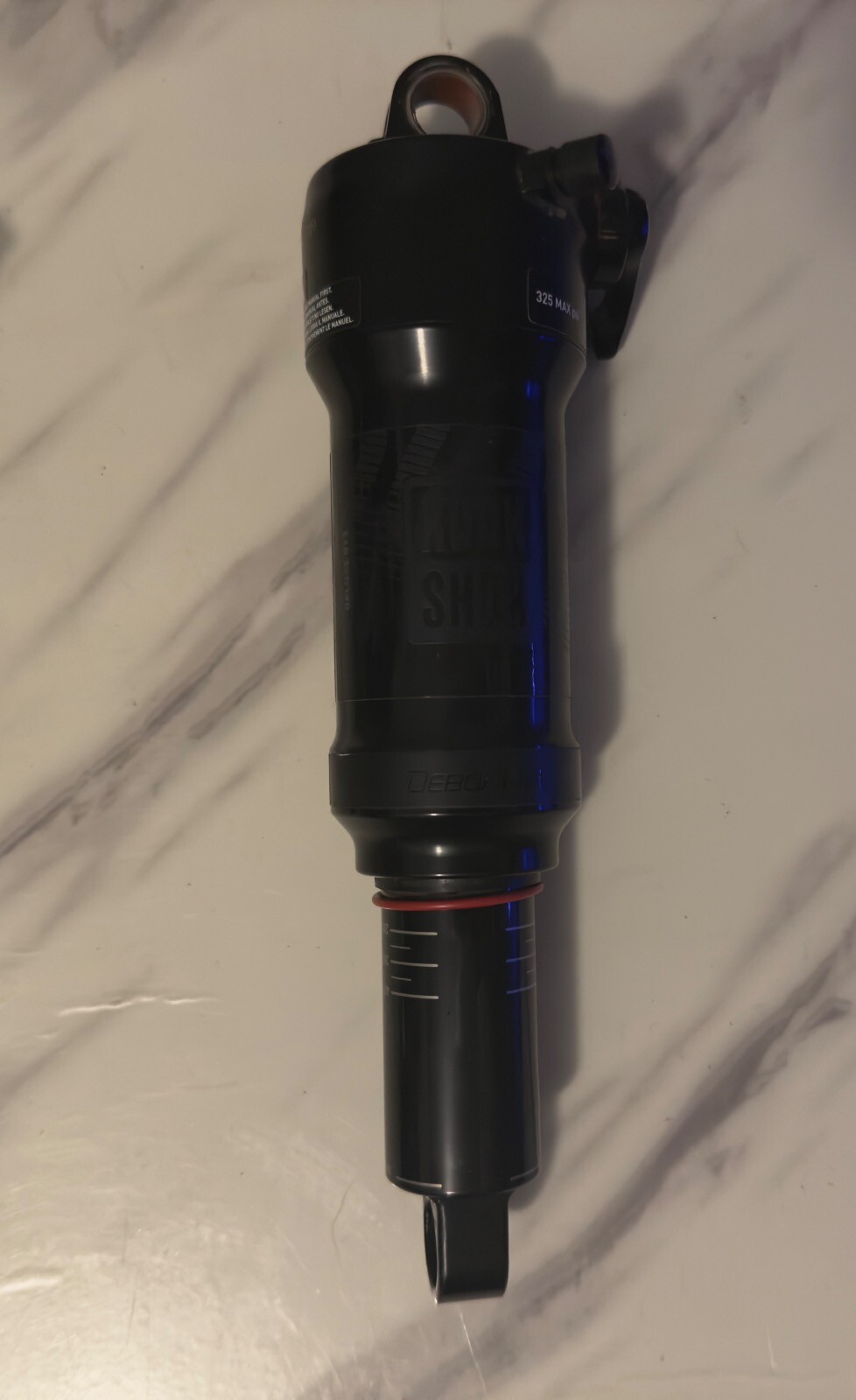 Rockshox Deluxe RT3 Specialized | Rear Shocks | Bike Hub