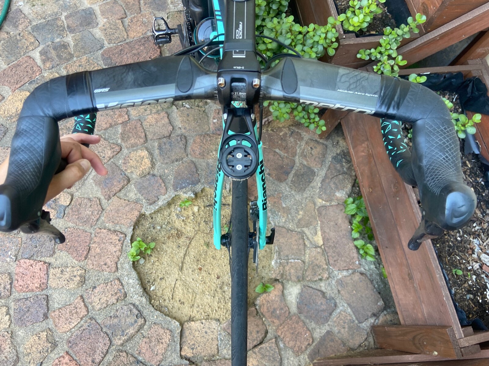 Vision Metron MAS 4D Carbon Aero Handlebar - 420mm | Handlebars | Bike Hub