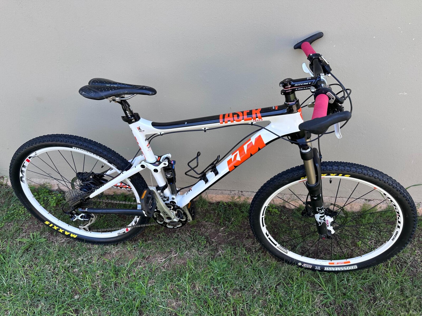 KTM Taser World Cup series model | Dual Suspension Mountain Bikes ...