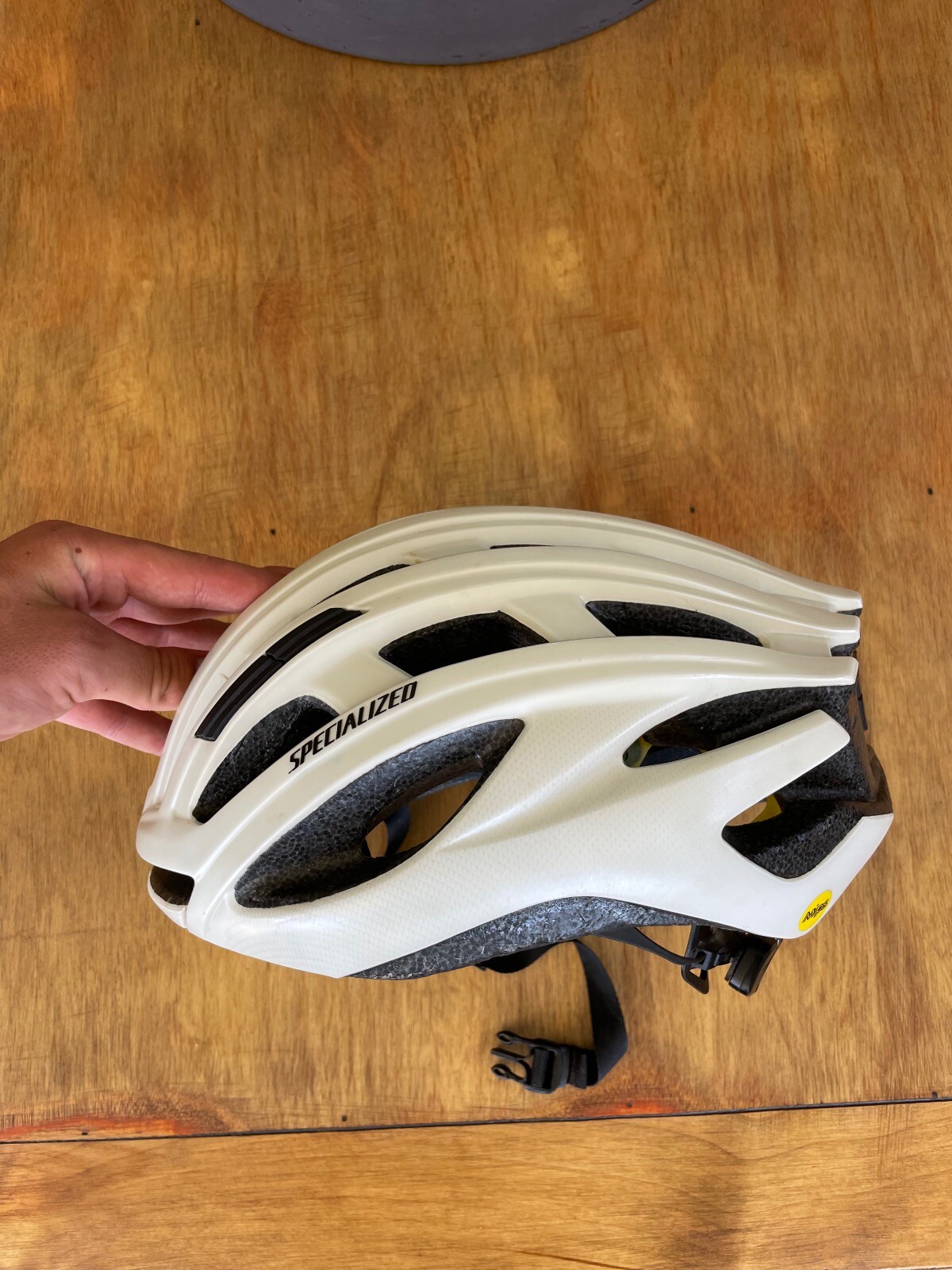 Specialized Propero 3 with Angi Sensor | Helmets | Bike Hub
