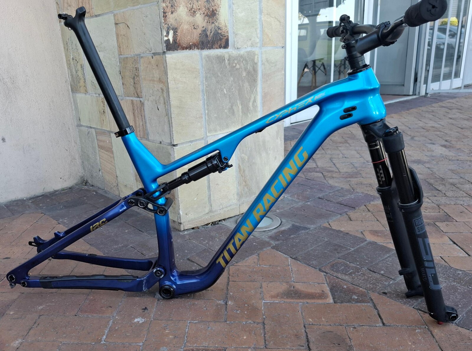 Titan Cypher Carbon Pro RS | Dual Suspension Mountain Bike Frames ...