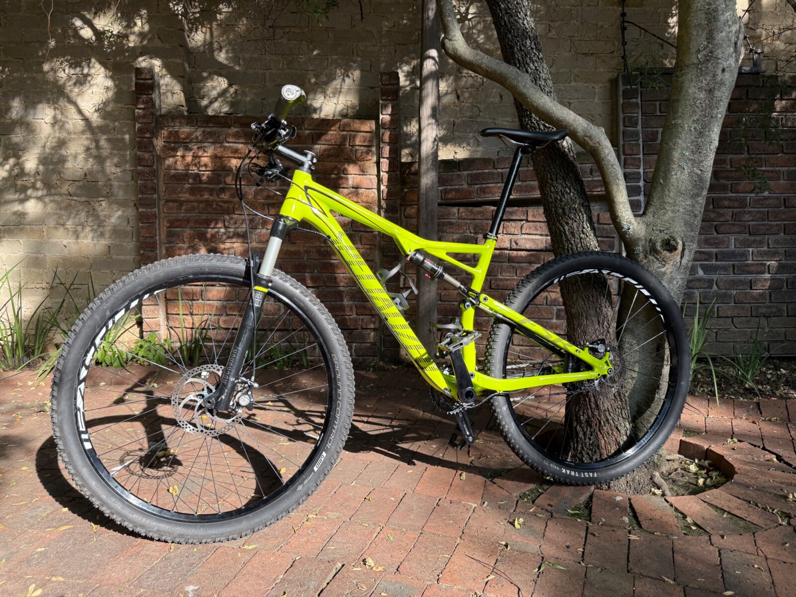 Specialized Epic Comp (L) | Dual Suspension Mountain Bikes | Bike Hub