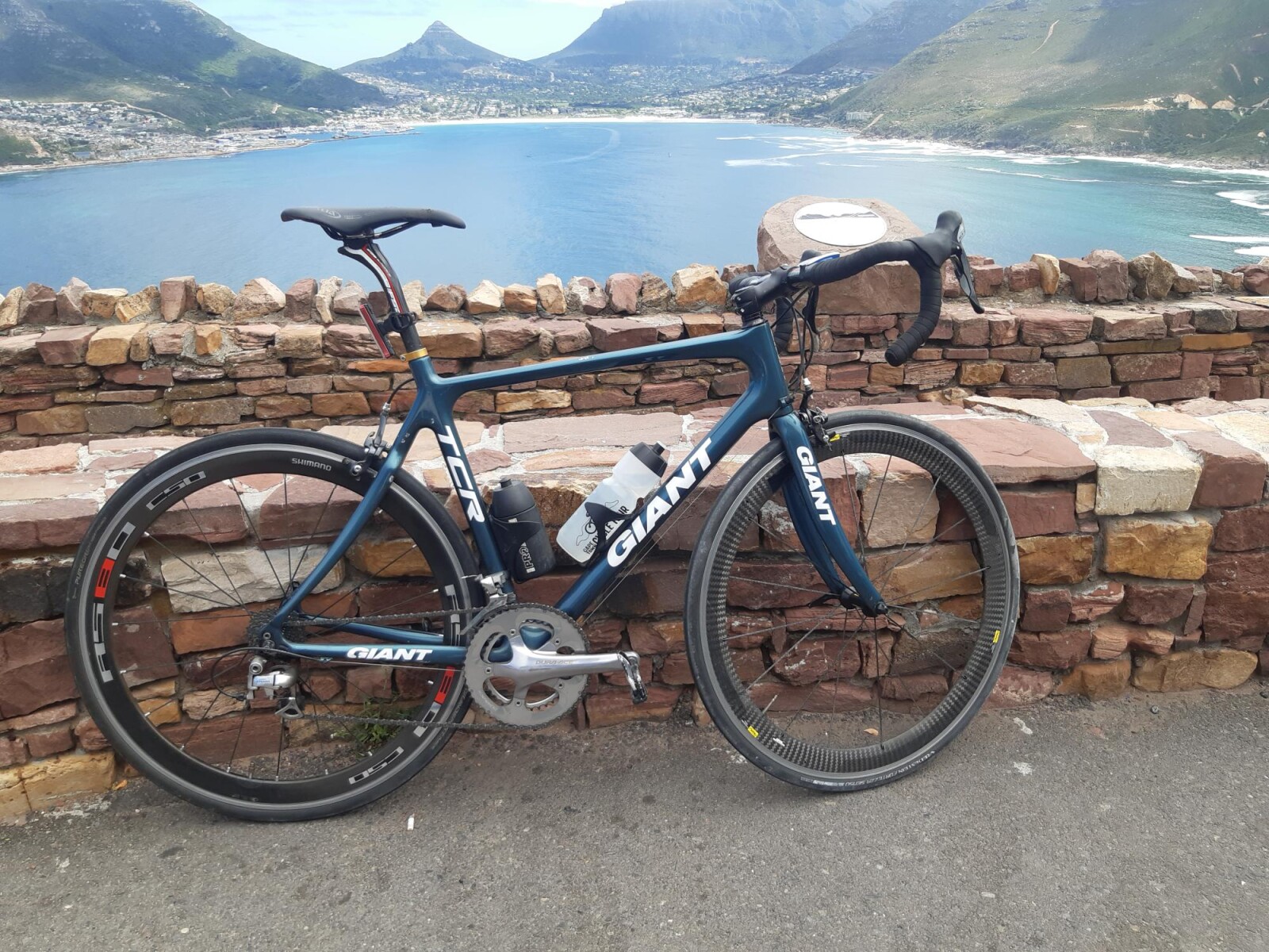 Full carbon Giant 10speed road bike 105 group set | Road Bikes | Bike Hub