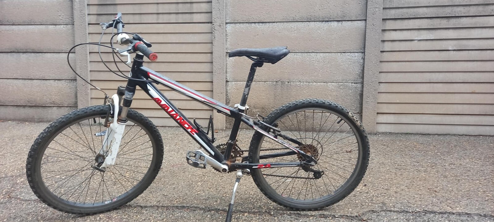 Avalanche 24 inch bicycle for sale | Kids Bikes | Bike Hub