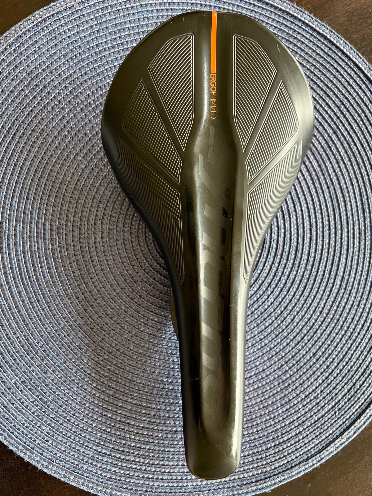 Syncros XR1.0 full carbon saddle, narrow width | Saddles | Bike Hub