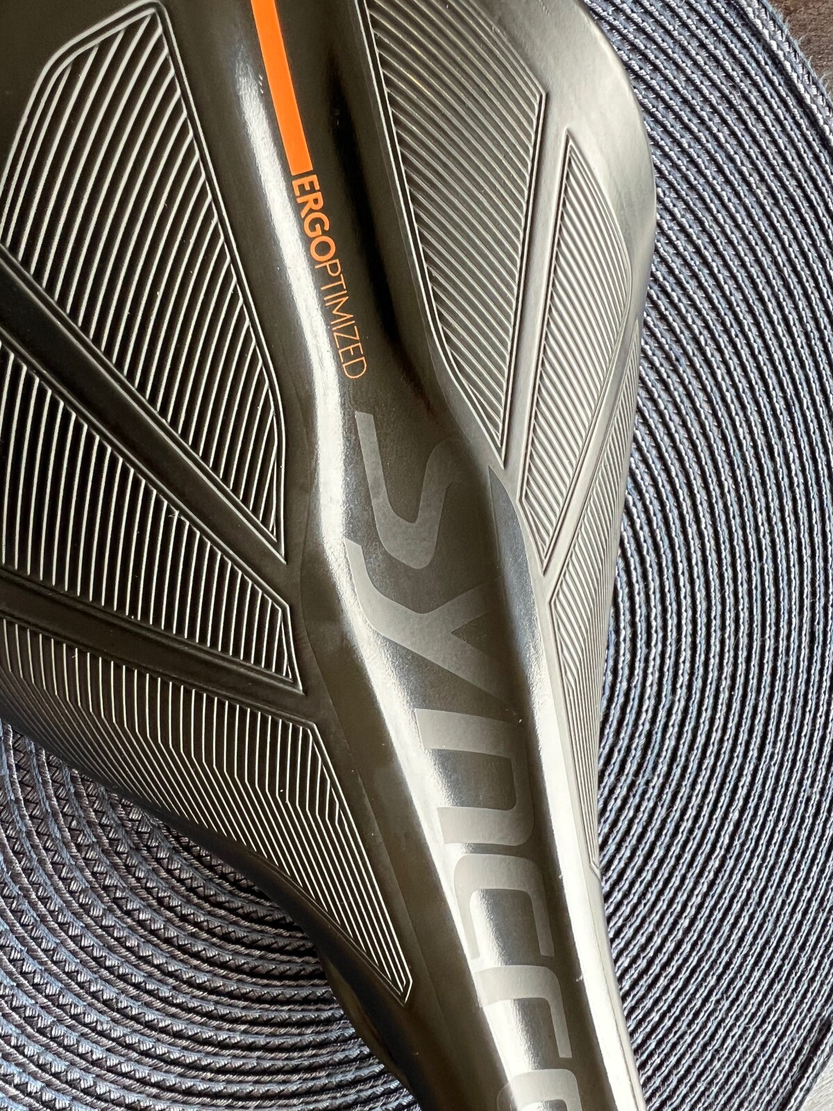 Syncros XR1.0 full carbon saddle, narrow width | Saddles | Bike Hub