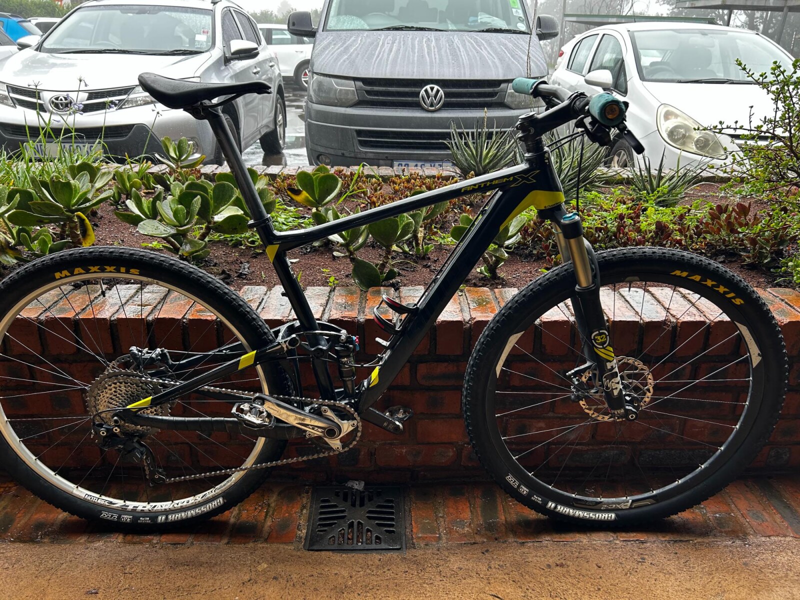 Giant AnthemX 100mm Large | Dual Suspension Mountain Bikes | Bike Hub