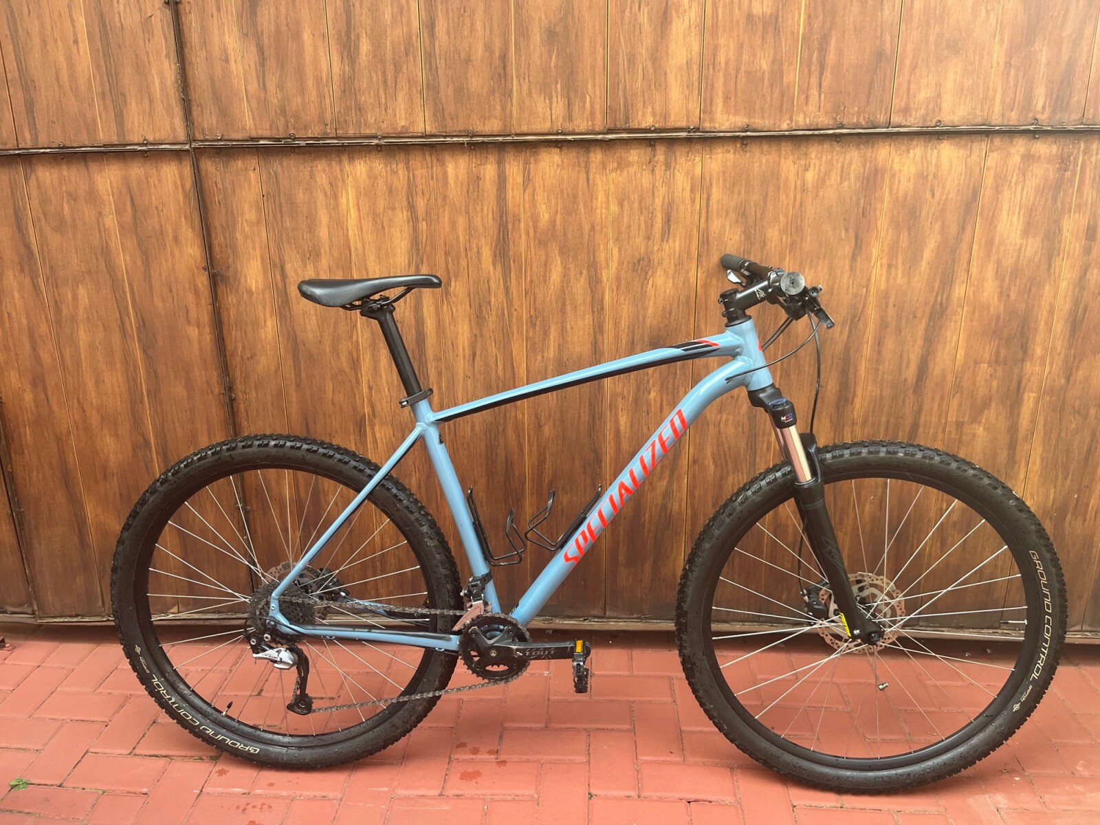 Specialized Rockhopper | Hardtail Mountain Bikes | Bike Hub