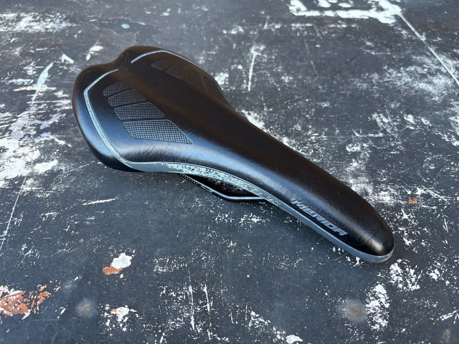 Merida Comp Saddle | Saddles | Bike Hub