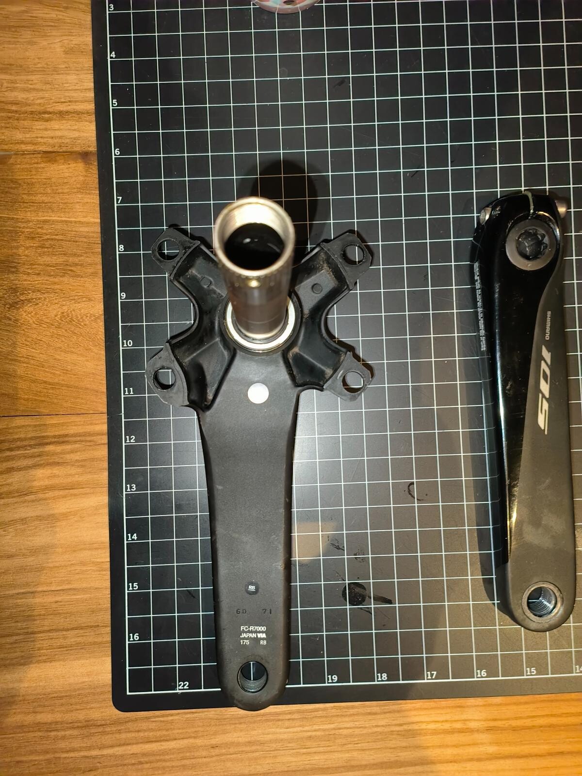 Shimano 105 | Cranksets | Bike Hub