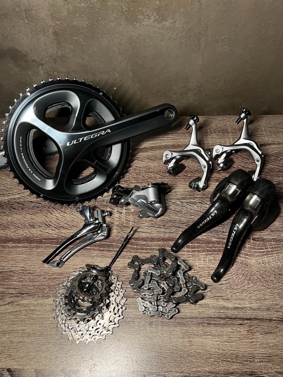 Shimano Ultegra 10 Speed Groupset | Complete Groupsets | Bike Hub