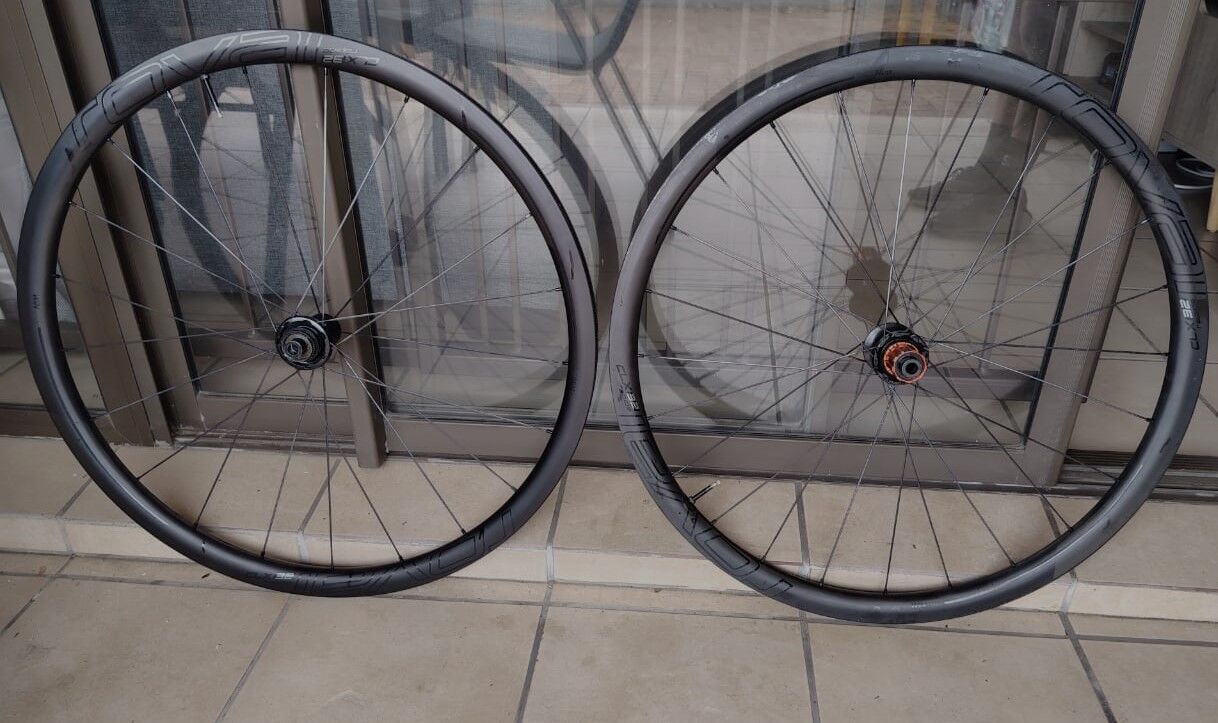 Roval CLX 32 Wheelset (GRAVEL / ROAD) | Gravel Bike Rims | Bike Hub