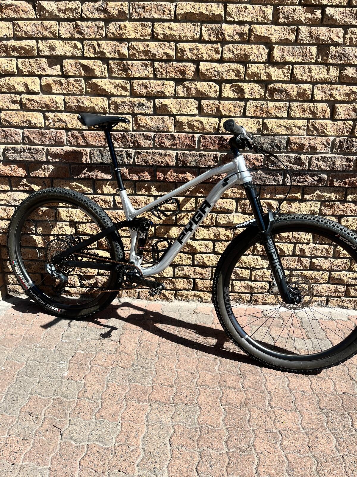 Pyga TIG - Raw Aluminum frame | Dual Suspension Mountain Bikes | Bike Hub