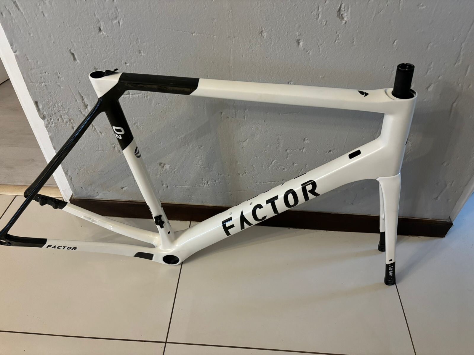 Factor disc 02 | Road Bike Frames | Bike Hub