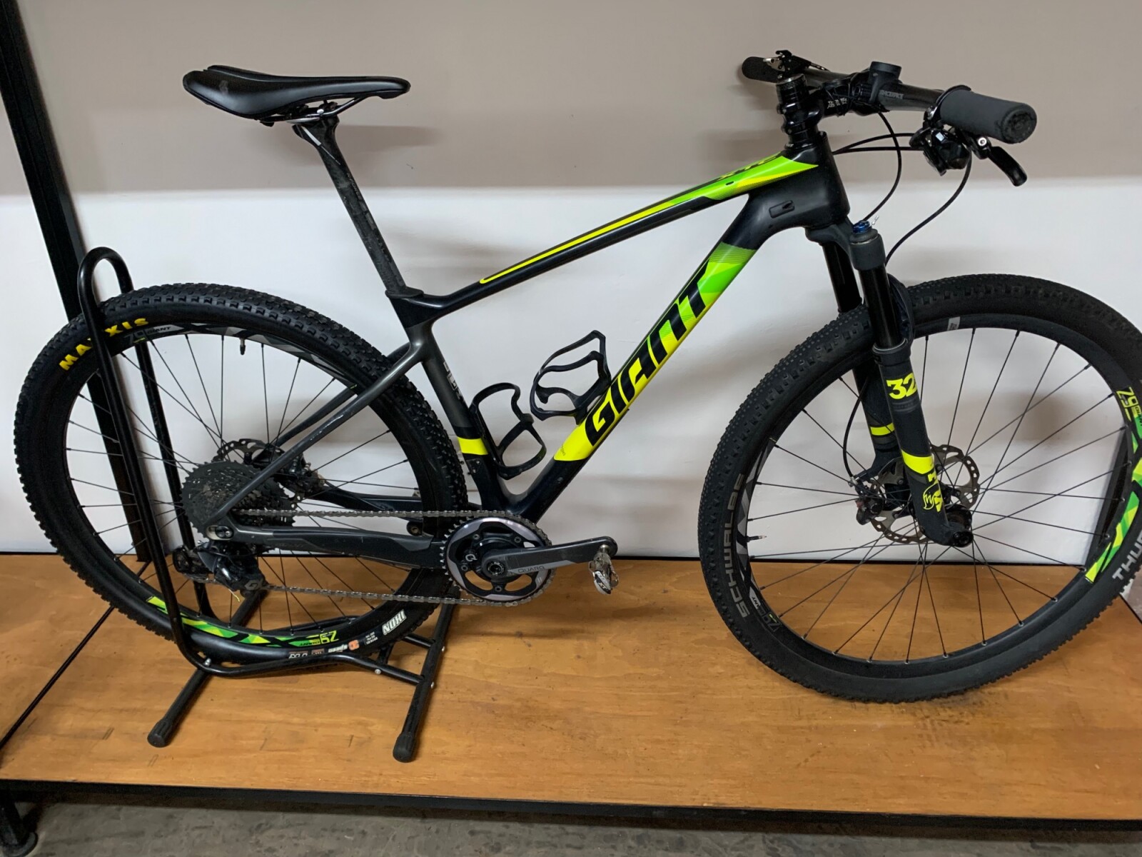 Giant XTC | Hardtail Mountain Bikes | Bike Hub