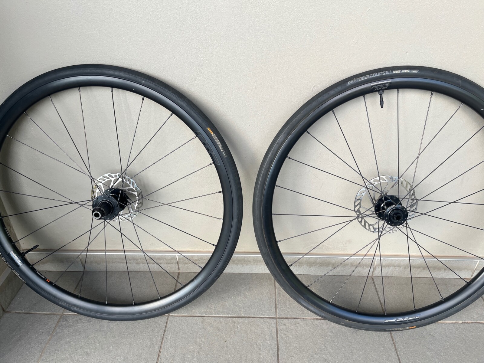 Giant PR2 Wheels | Road Bike Wheels | Bike Hub