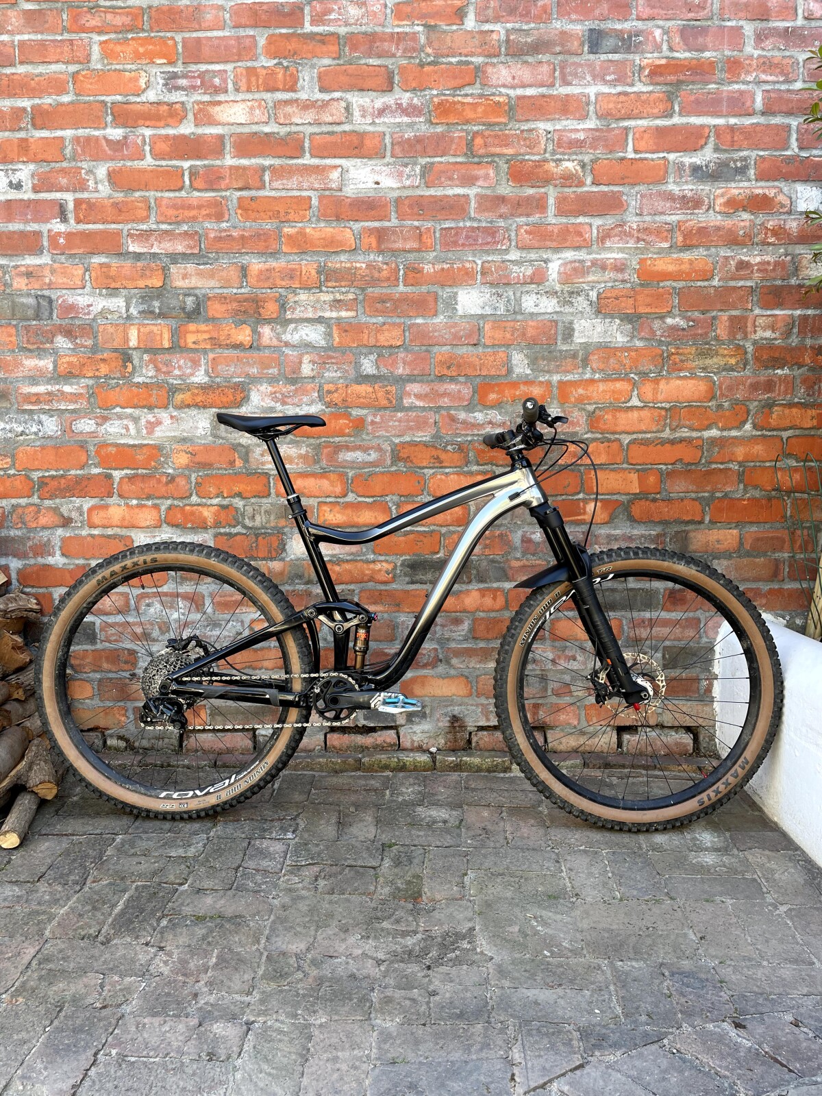 Giant Trance 29er XL | Dual Suspension Mountain Bikes | Bike Hub