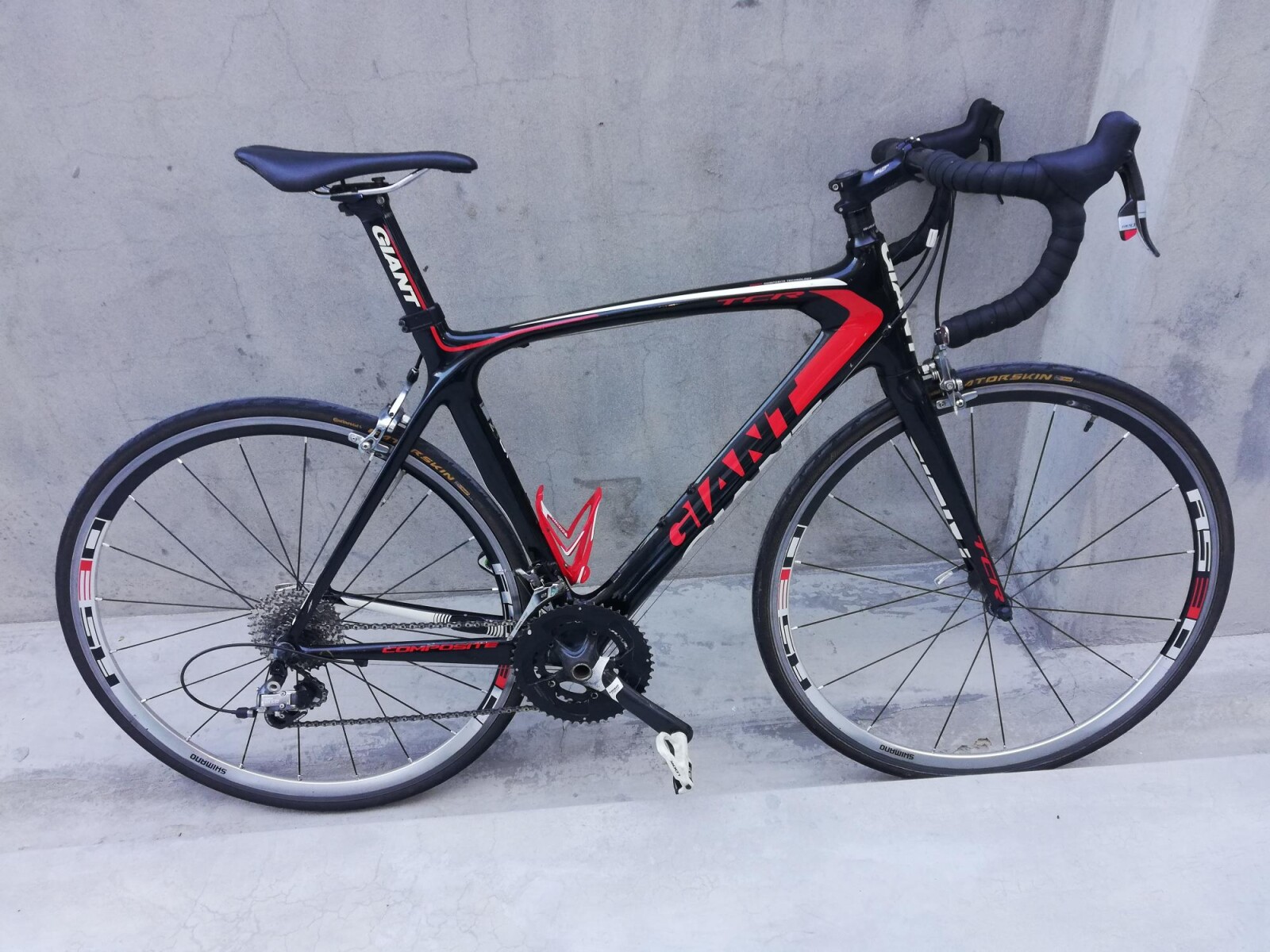 Giant TCR 2 Carbon Road Bike | Road Bikes | Bike Hub