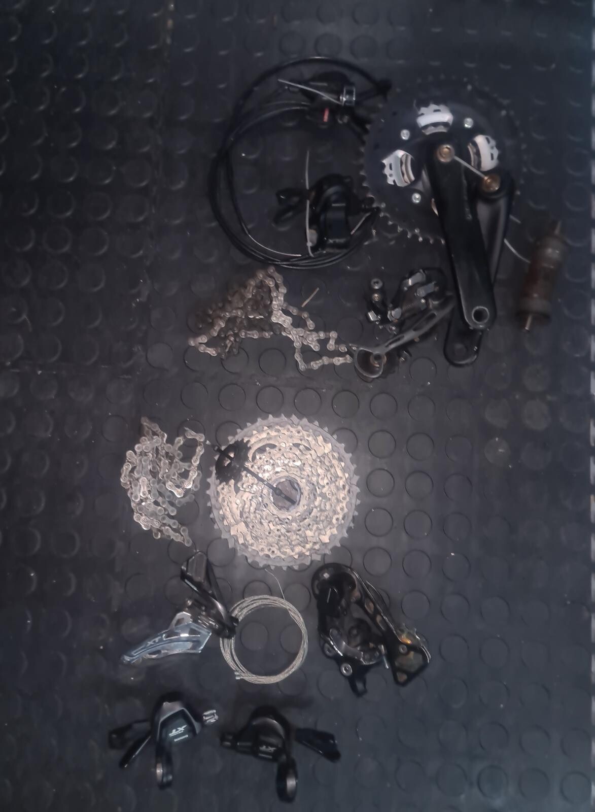 Drivetrain parts | Complete Groupsets | Bike Hub