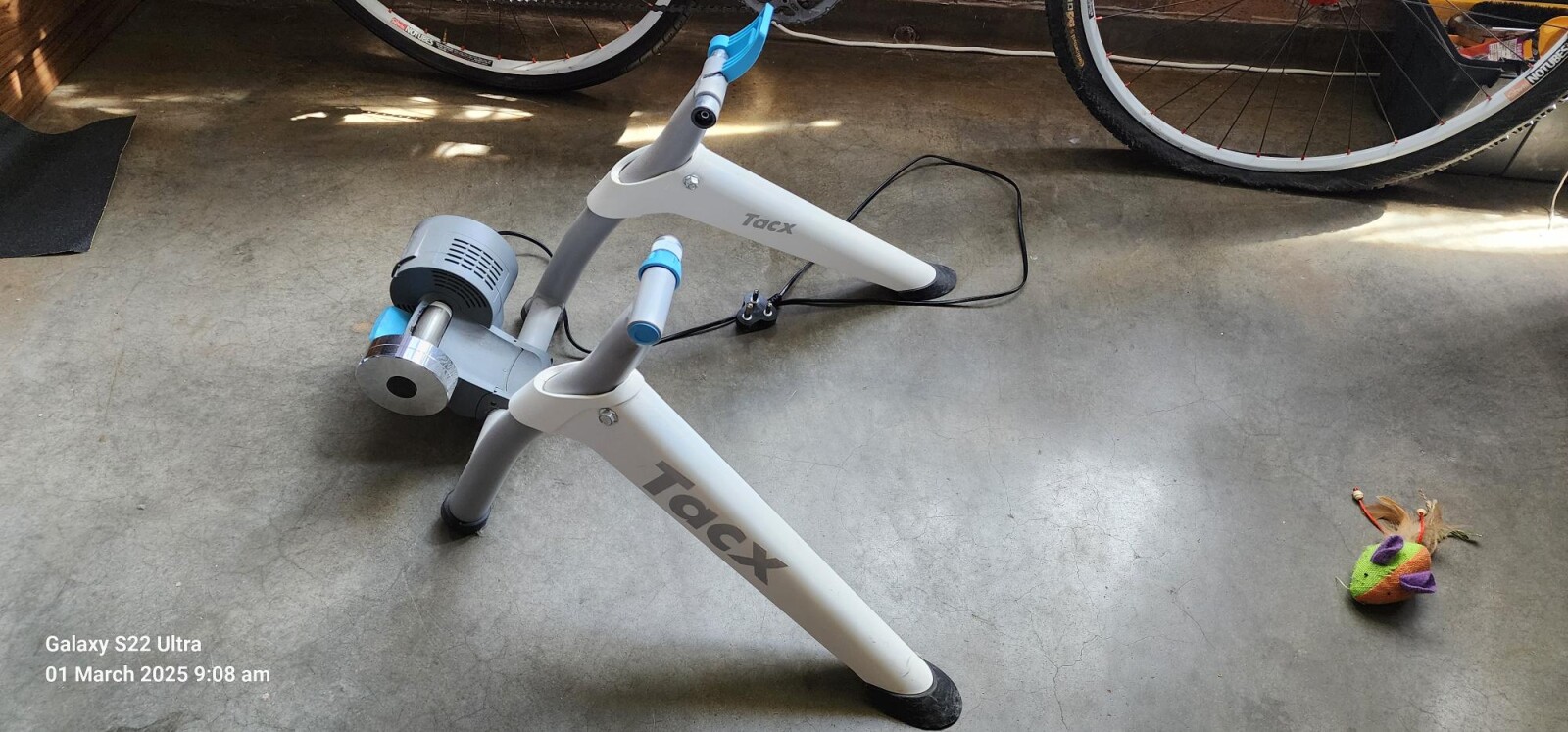 Tacx Flow Smart | Indoor Trainers & Accessories | Bike Hub