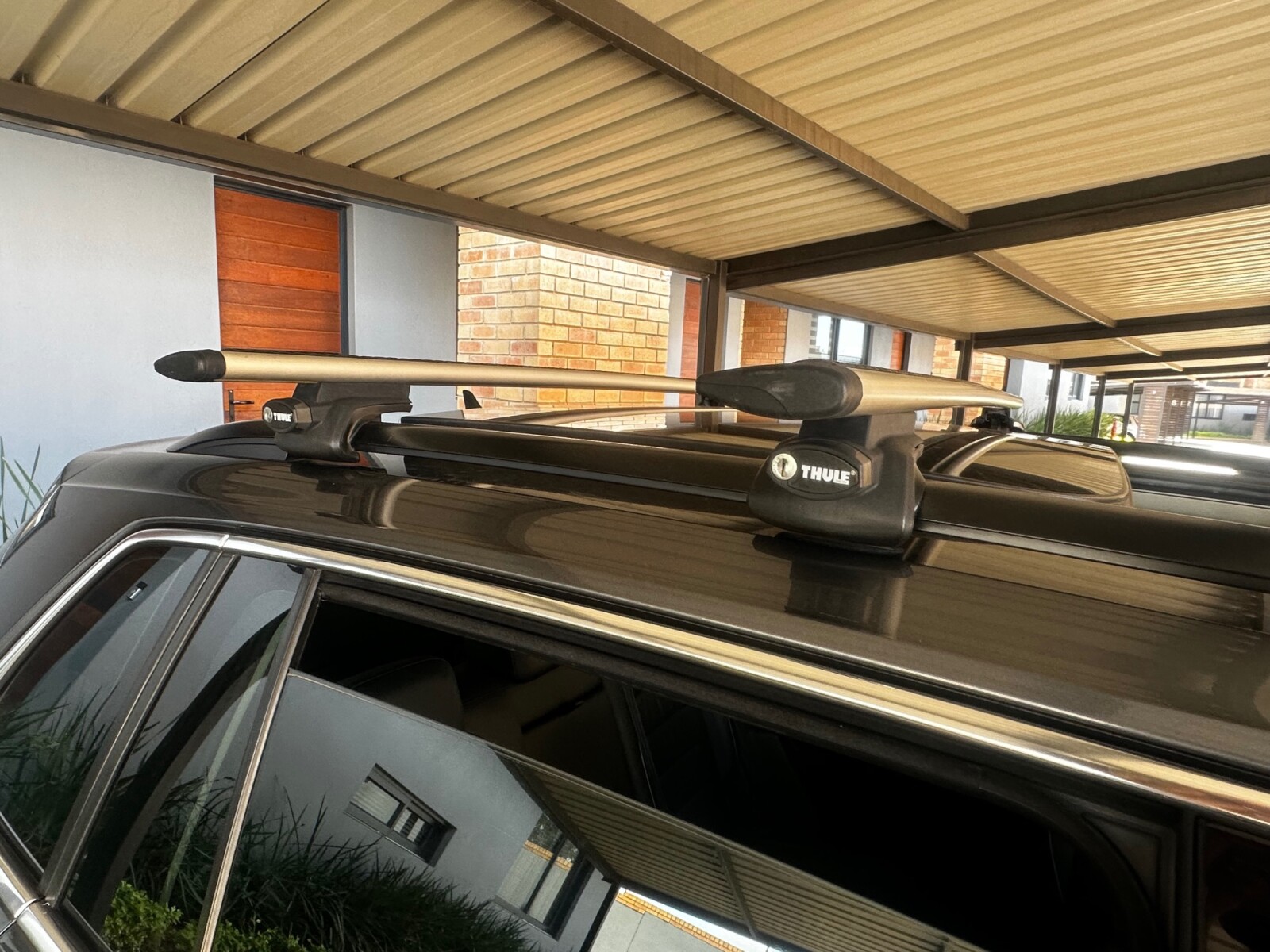 Thule aero bar | Bike Racks | Bike Hub