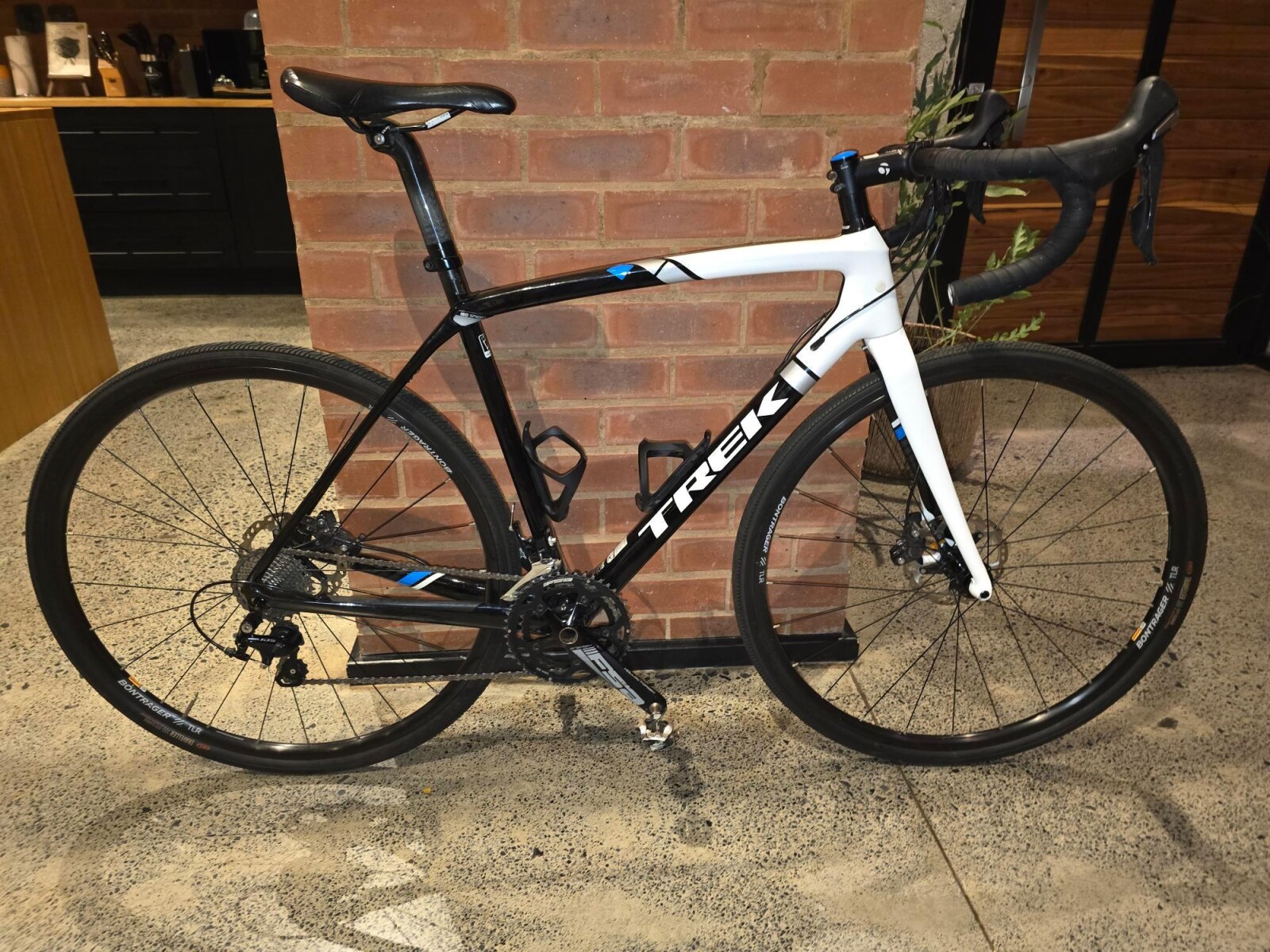Trek Boone 5 54cm Disc | Gravel Bikes | Bike Hub