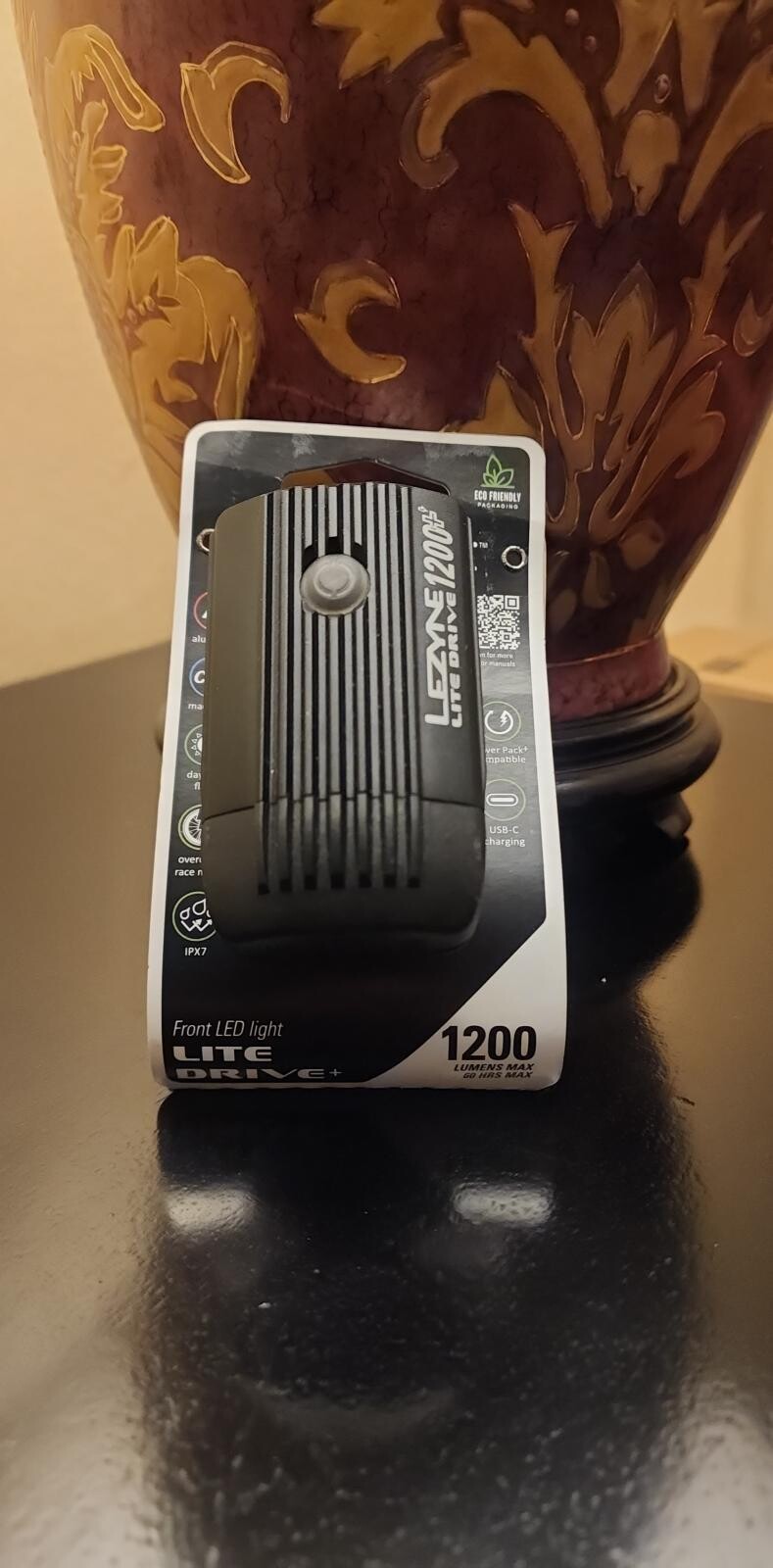Lezyne lite drive 1200+ | Lights & Batteries | Bike Hub