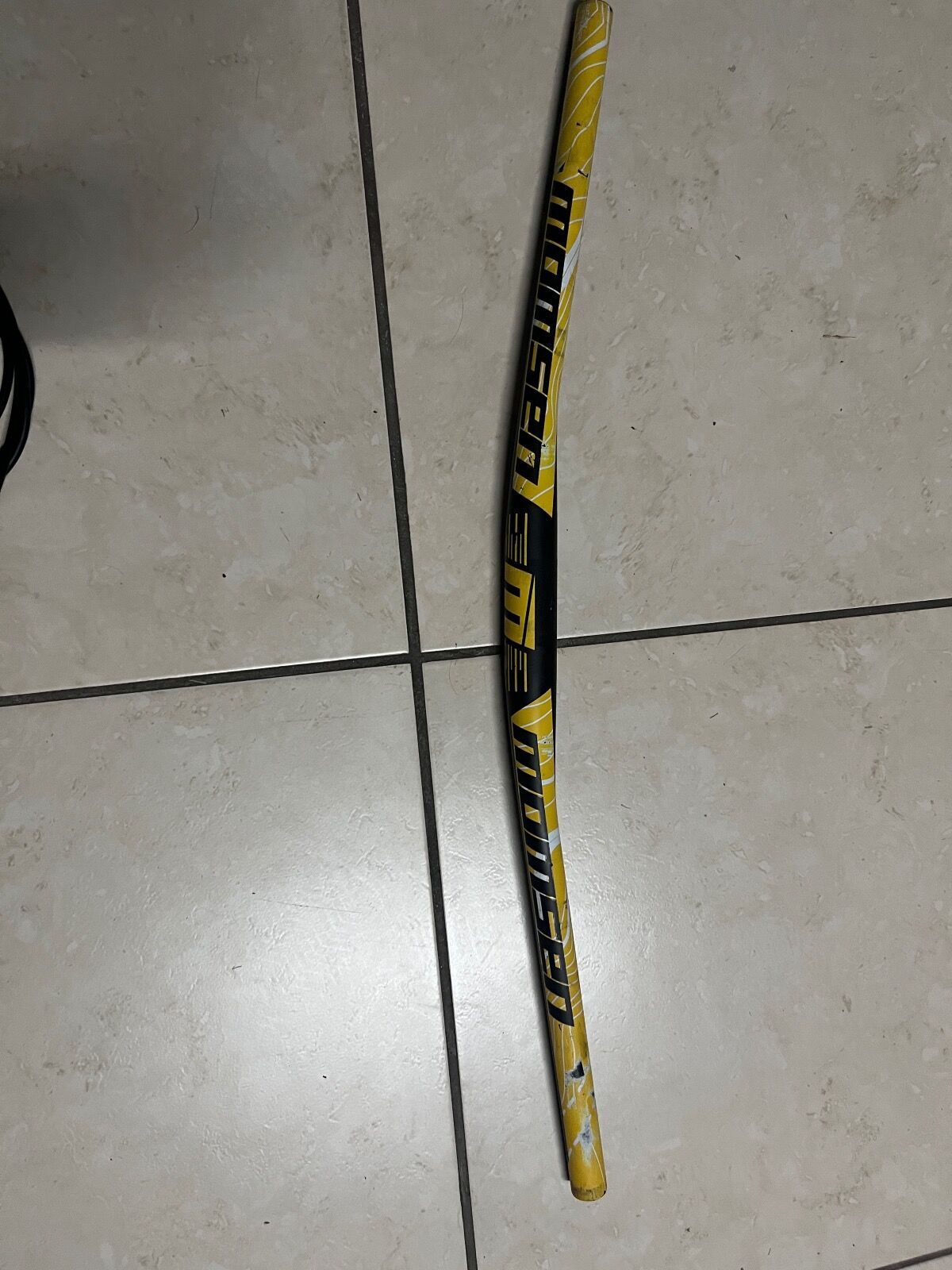 Momsen Carbon Flat Handlebars *REDUCED* | Handlebars | Bike Hub