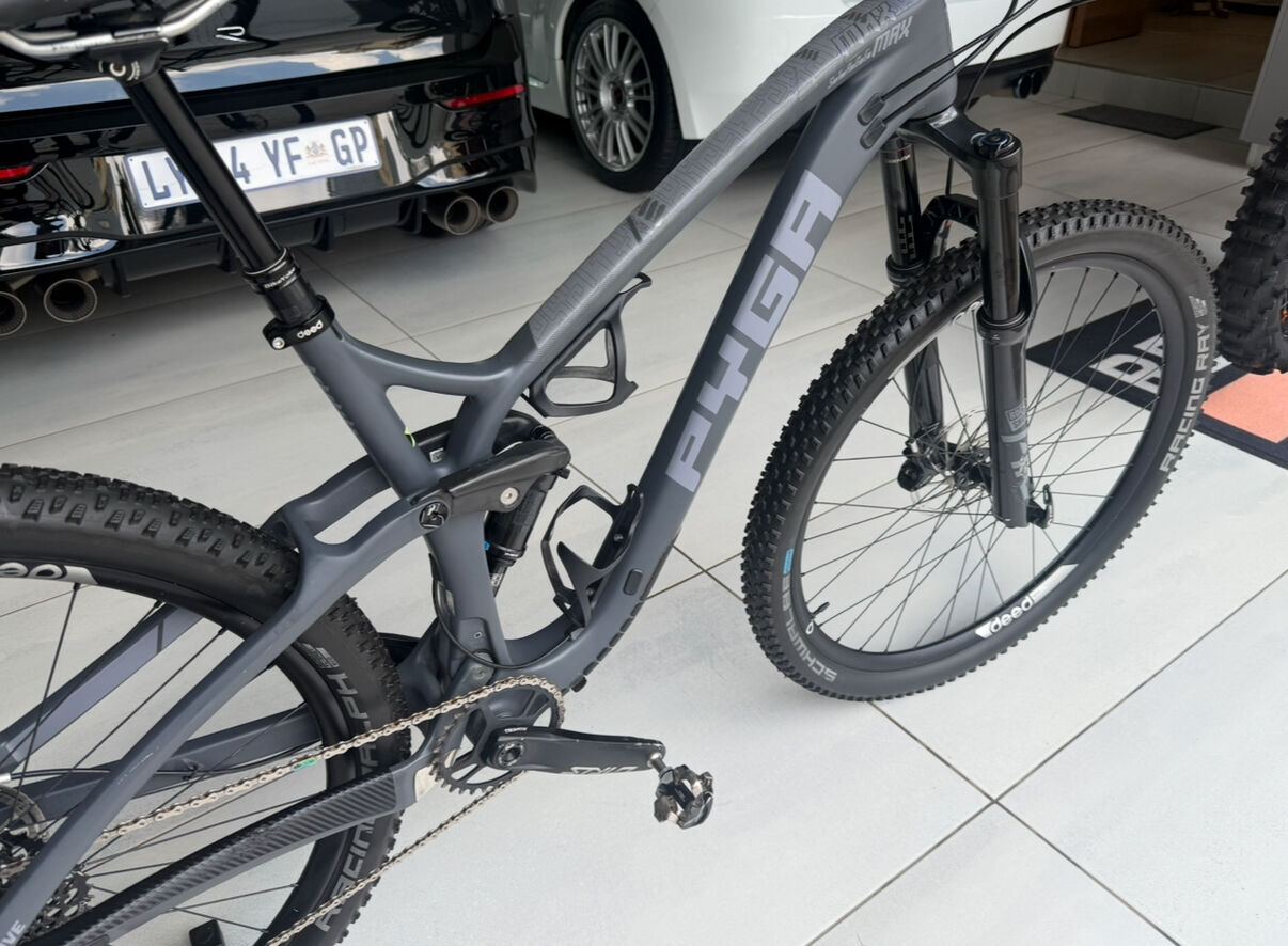 PYGA Stage MAX Medium Covert (Grey/Gr | Dual Suspension Mountain Bikes ...