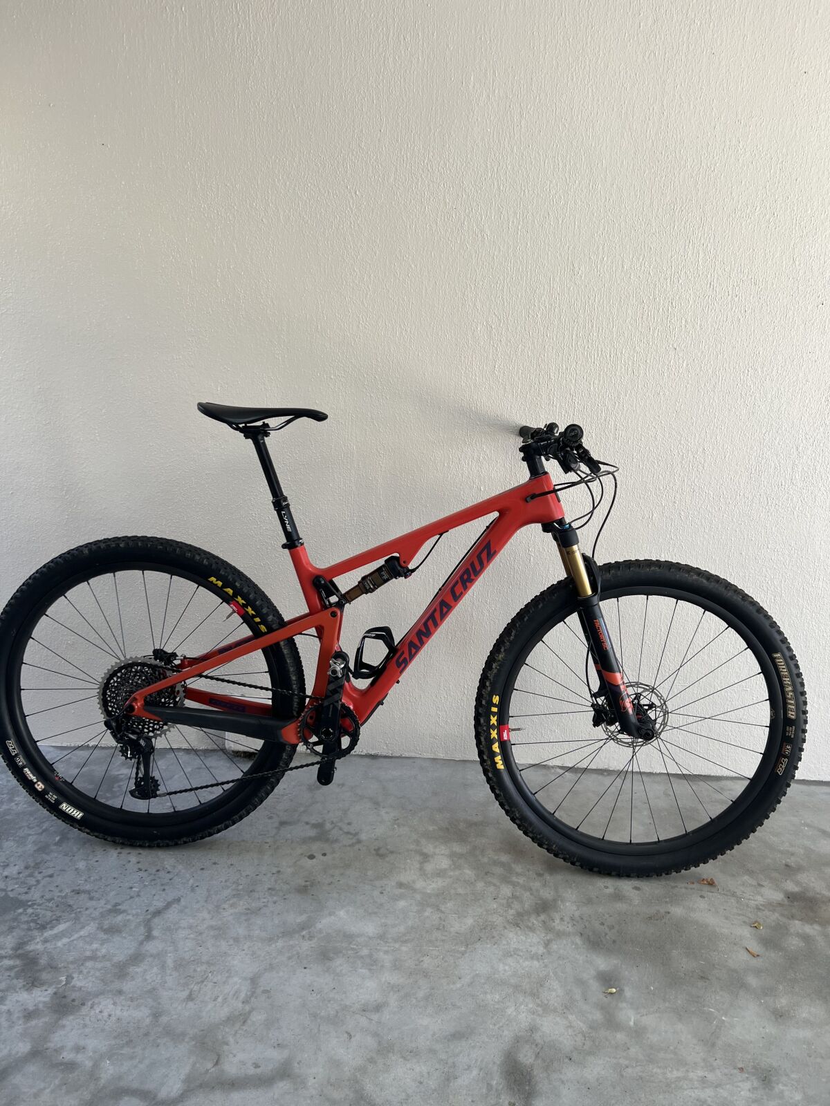SANTA CRUZ BLUR CC 2019 | Dual Suspension Mountain Bikes | Bike Hub