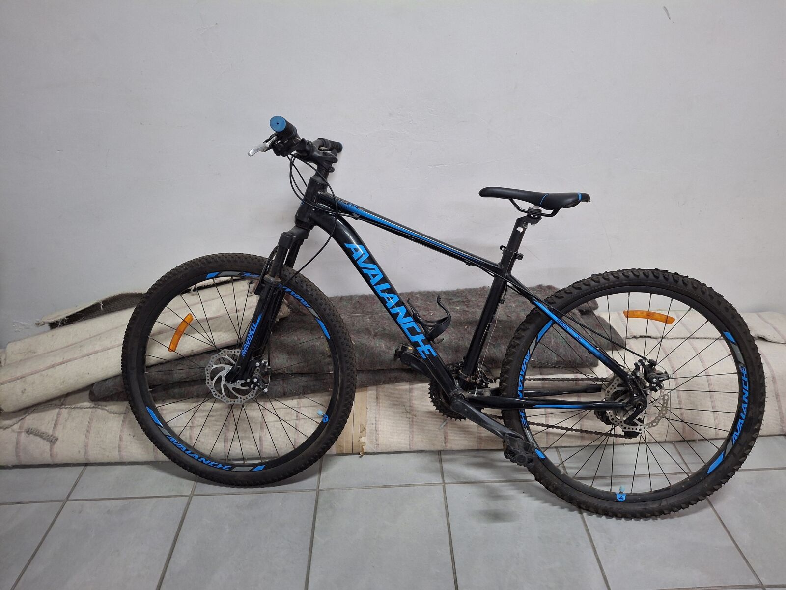 Avalanche reflex 3.0 26 inch | Hardtail Mountain Bikes | Bike Hub