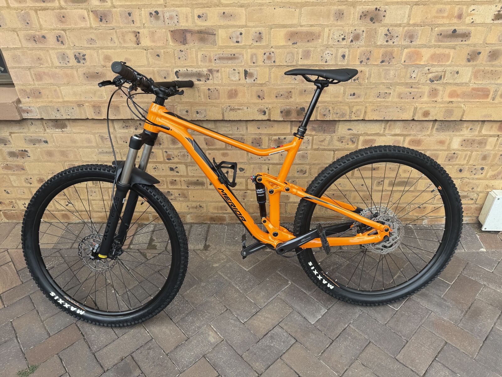 Merida One Twenty 400 XL | Dual Suspension Mountain Bikes | Bike Hub