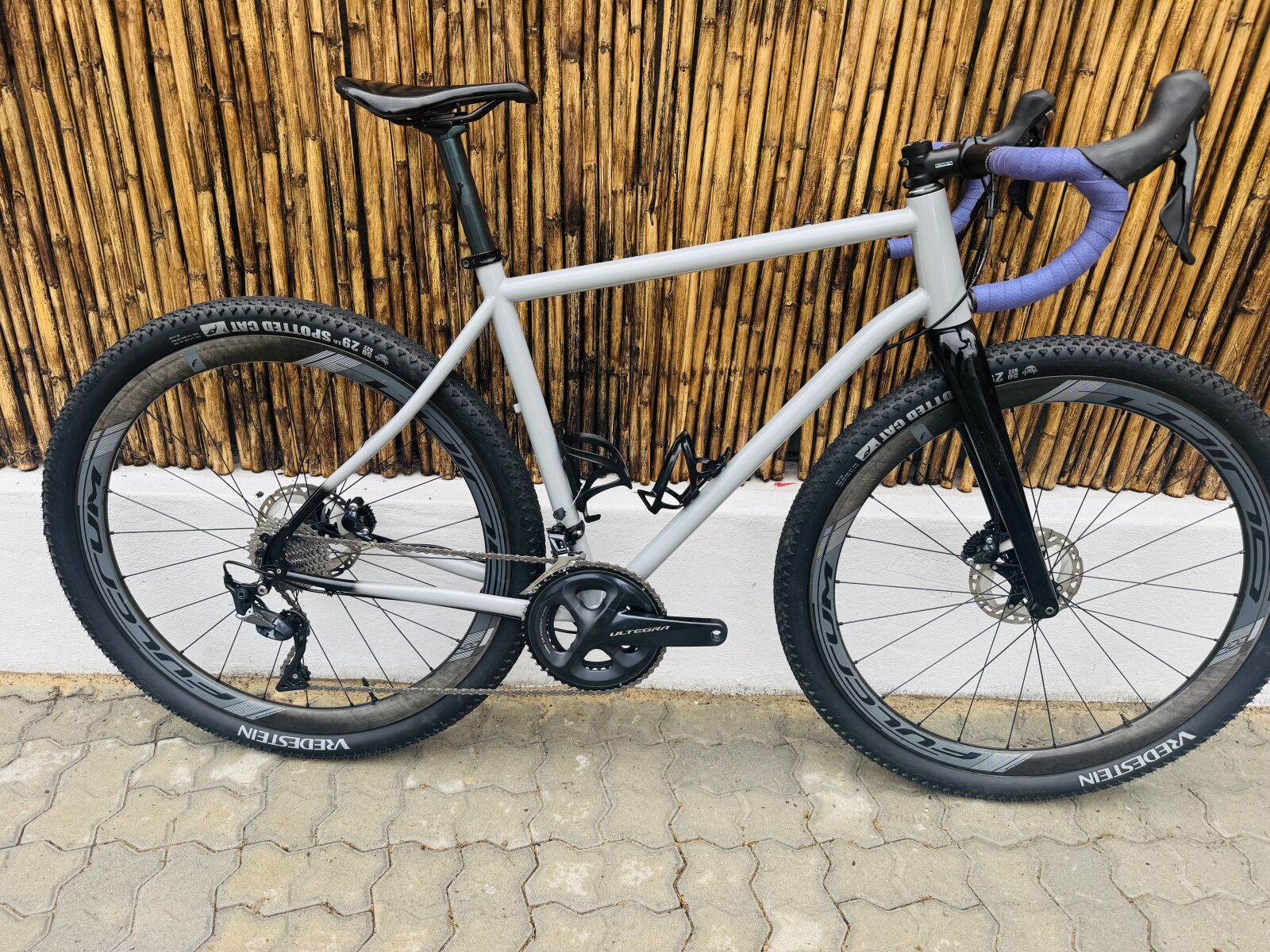 Custom Farr Gravel Bike - | Gravel Bikes | Bike Hub