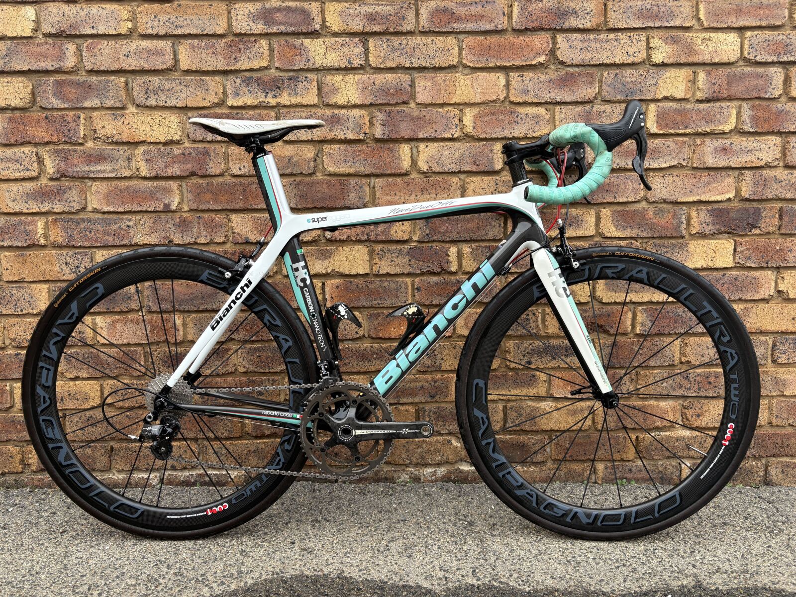 Bianchi Super Legga Full Carbon Road Bike | Road Bikes | Bike Hub