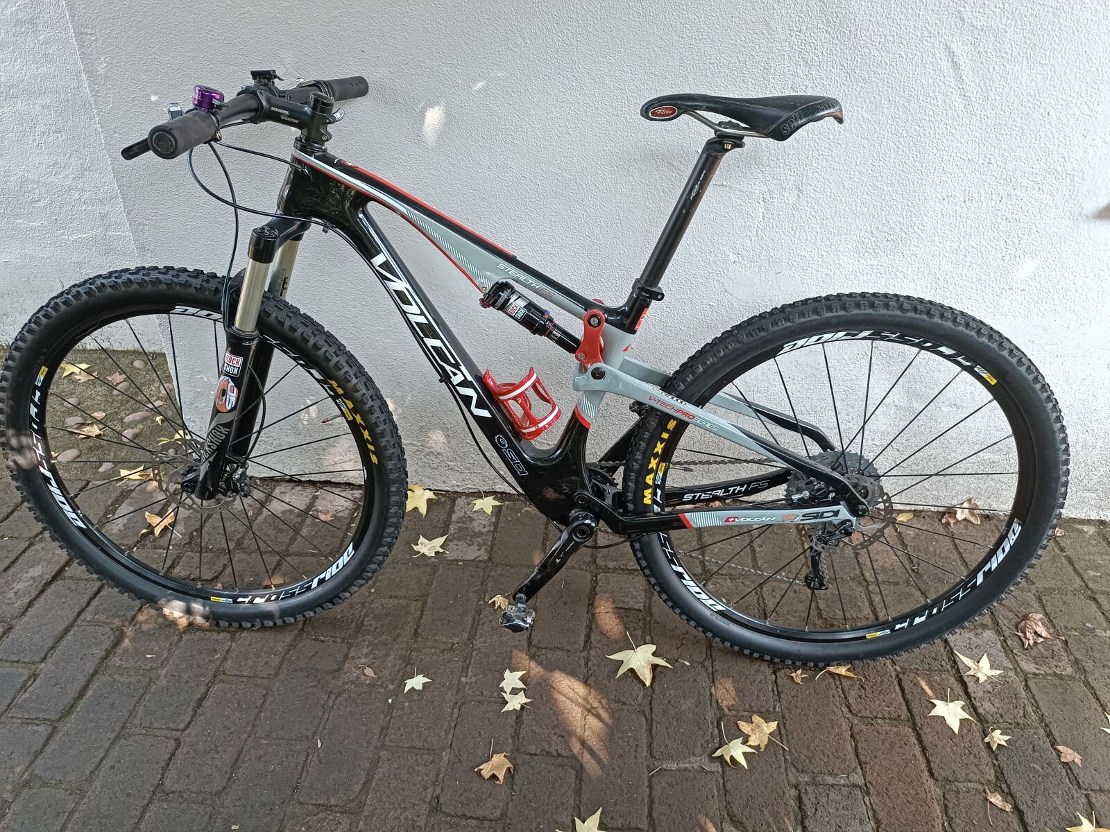 Volcan Stealth FS Schweet Switzerland | Dual Suspension Mountain Bikes ...