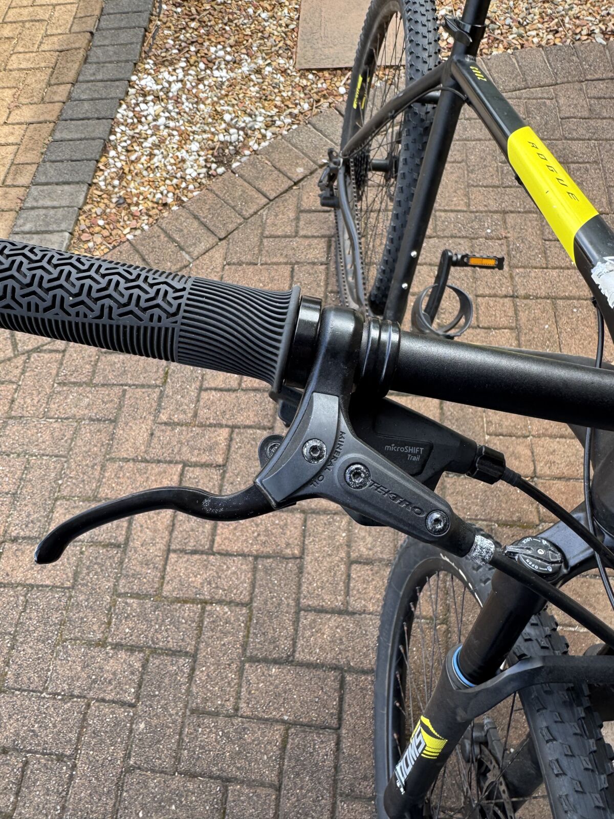 Titan racing rogue | Hardtail Mountain Bikes | Bike Hub