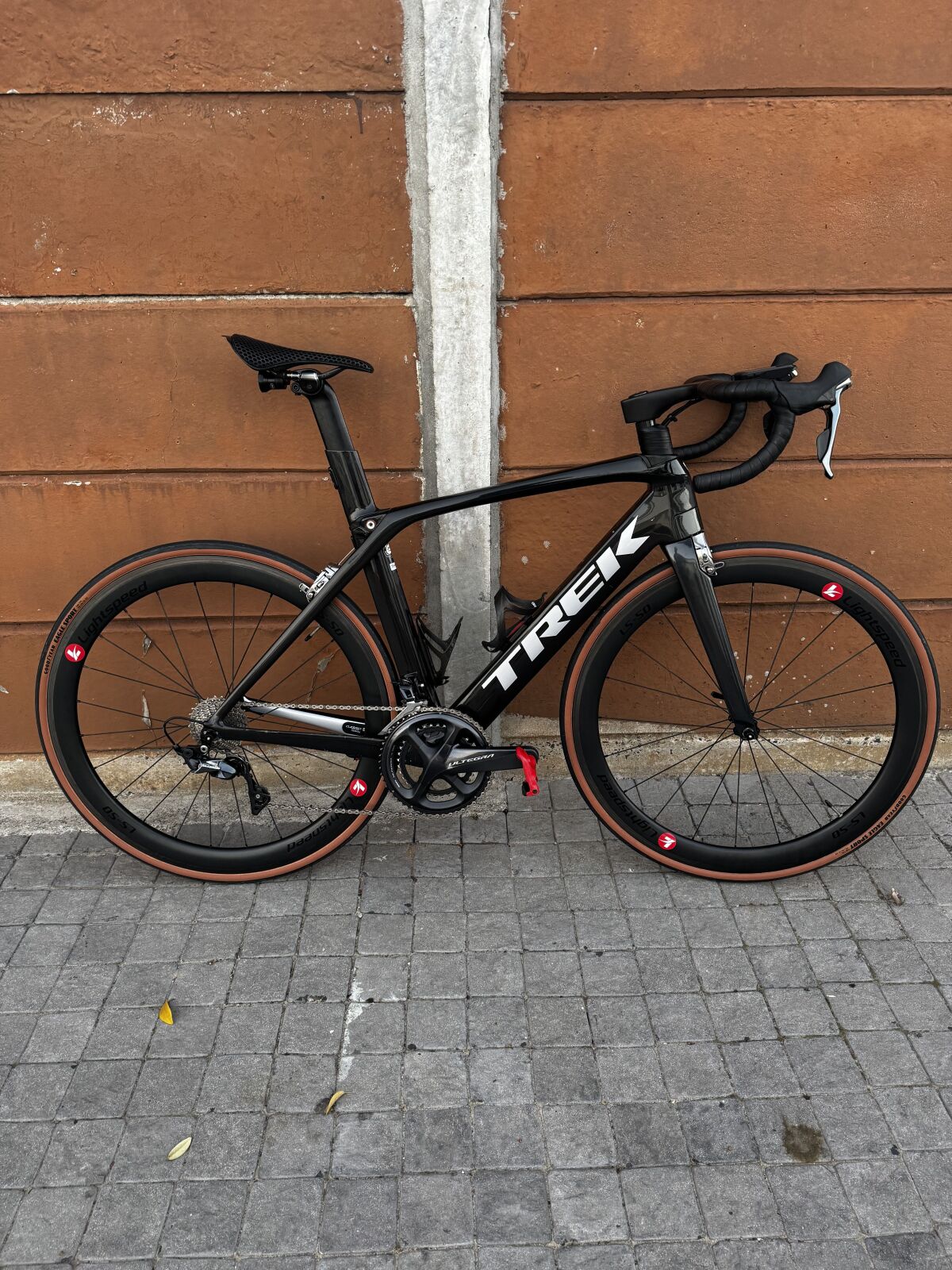 TREK SL6 Madone | Road Bikes | Bike Hub