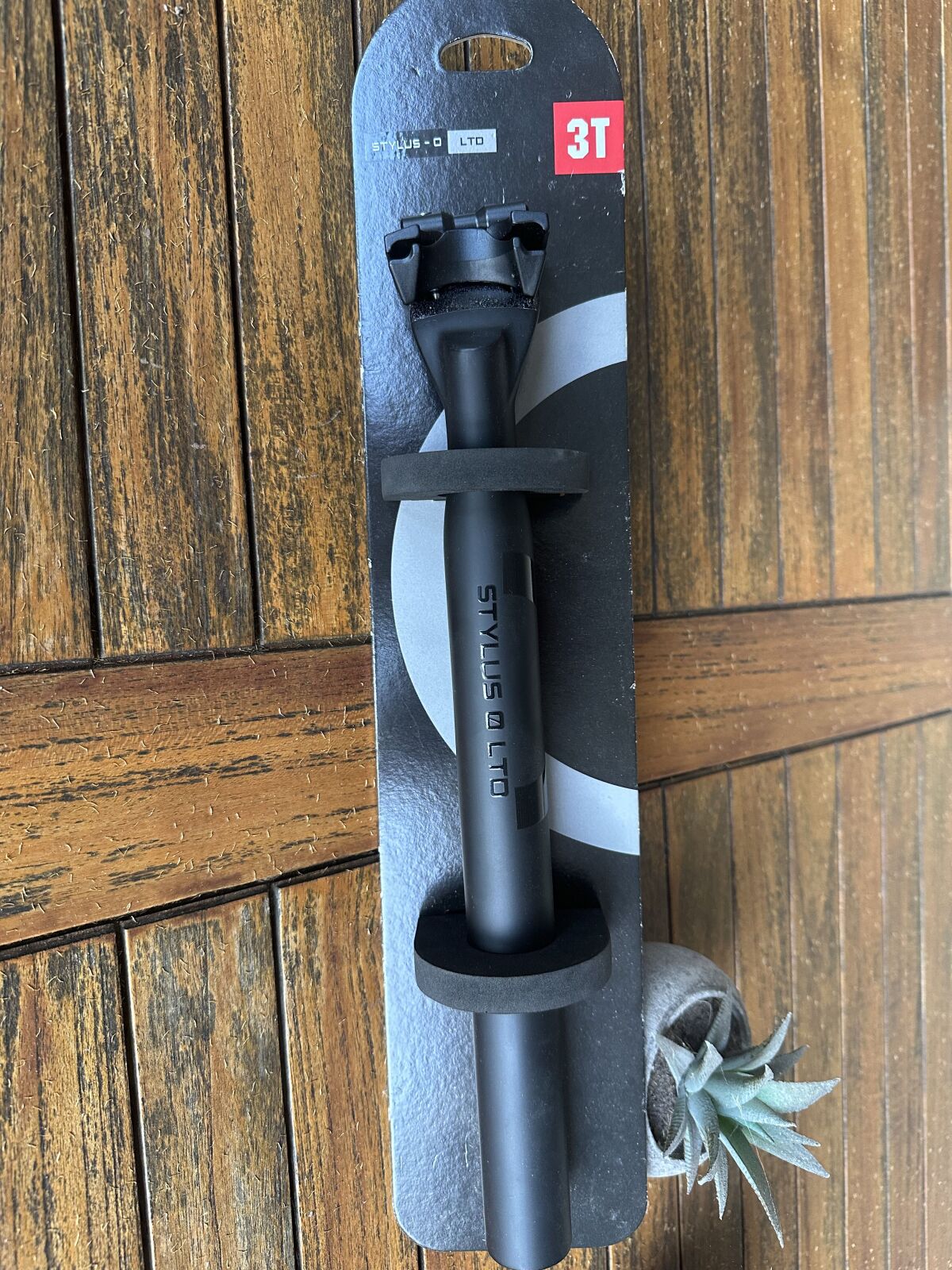 3T Stylus 0 Ltd carbon seatpost | Seat Posts | Bike Hub