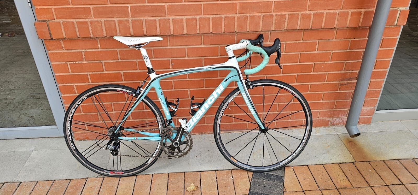 Bianchi Infinito C2C | Road Bikes | Bike Hub
