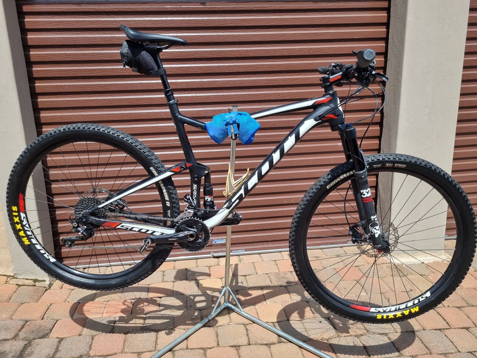 Scott spark | Dual Suspension Mountain Bikes | Bike Hub