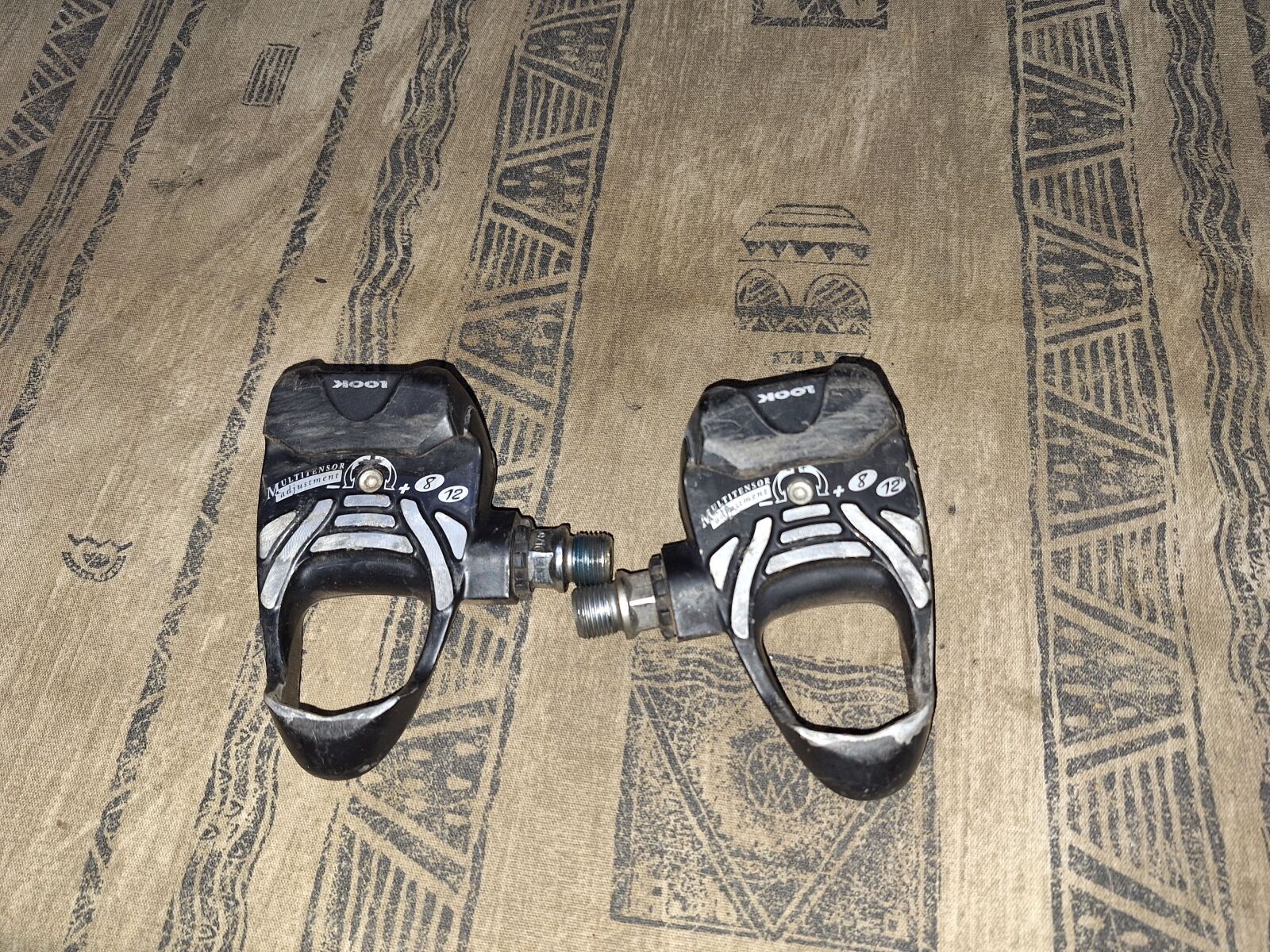 Look road pedals | Pedals | Bike Hub