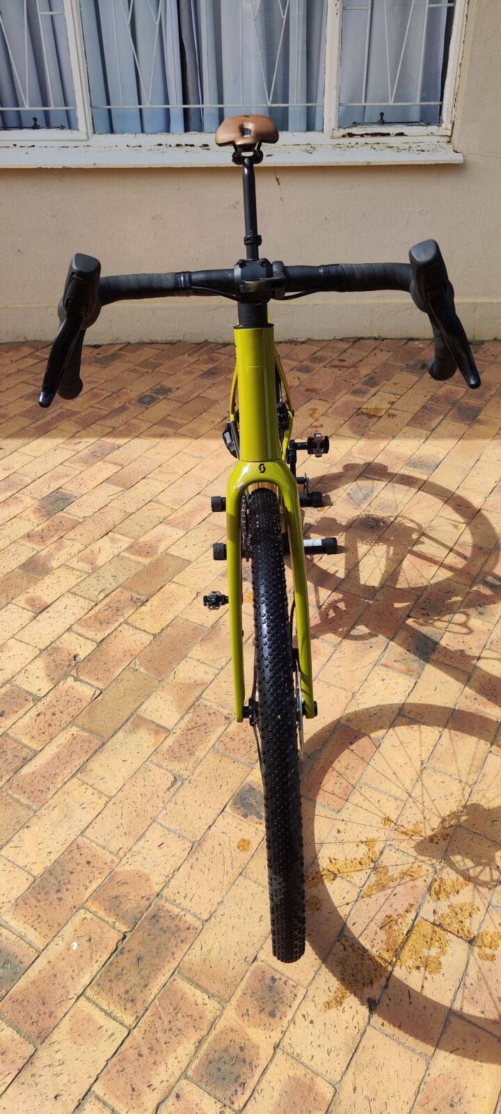 Scott Addict Gravel Carbon SRAM eTAP | Gravel Bikes | Bike Hub