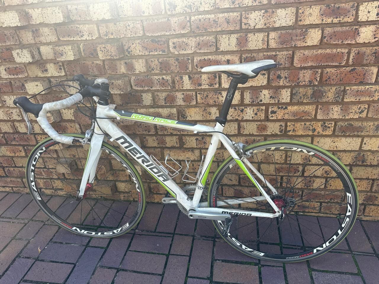 Merida road race bicycle | Road Bikes | Bike Hub