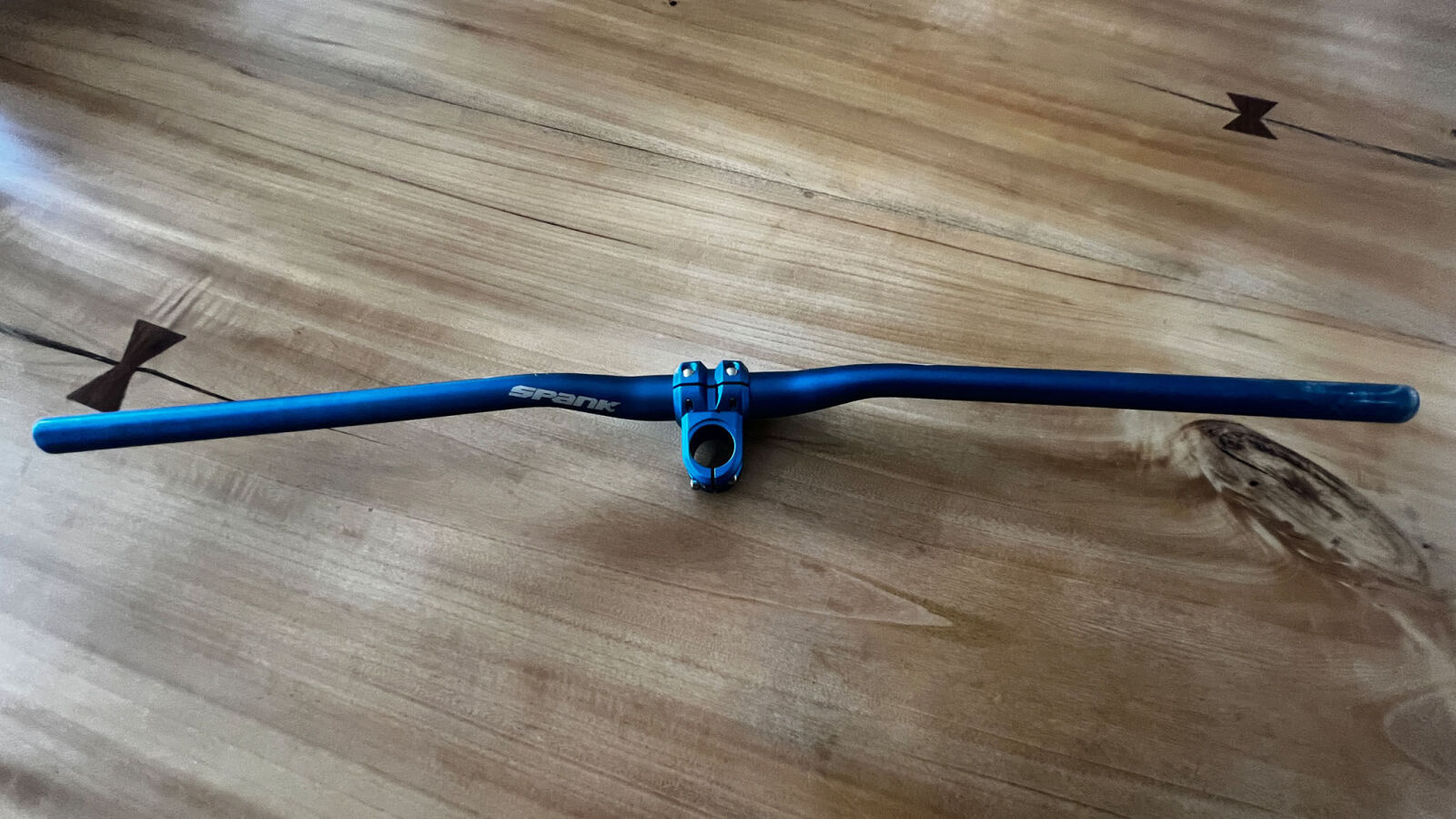 Spank Spoon Bars and Stem | Handlebars | Bike Hub