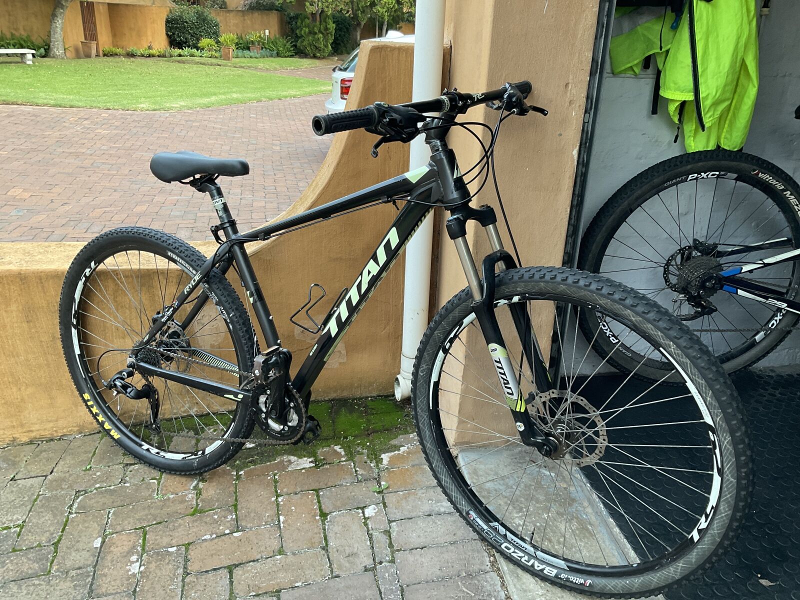 Titan mountain bike | Hardtail Mountain Bikes | Bike Hub