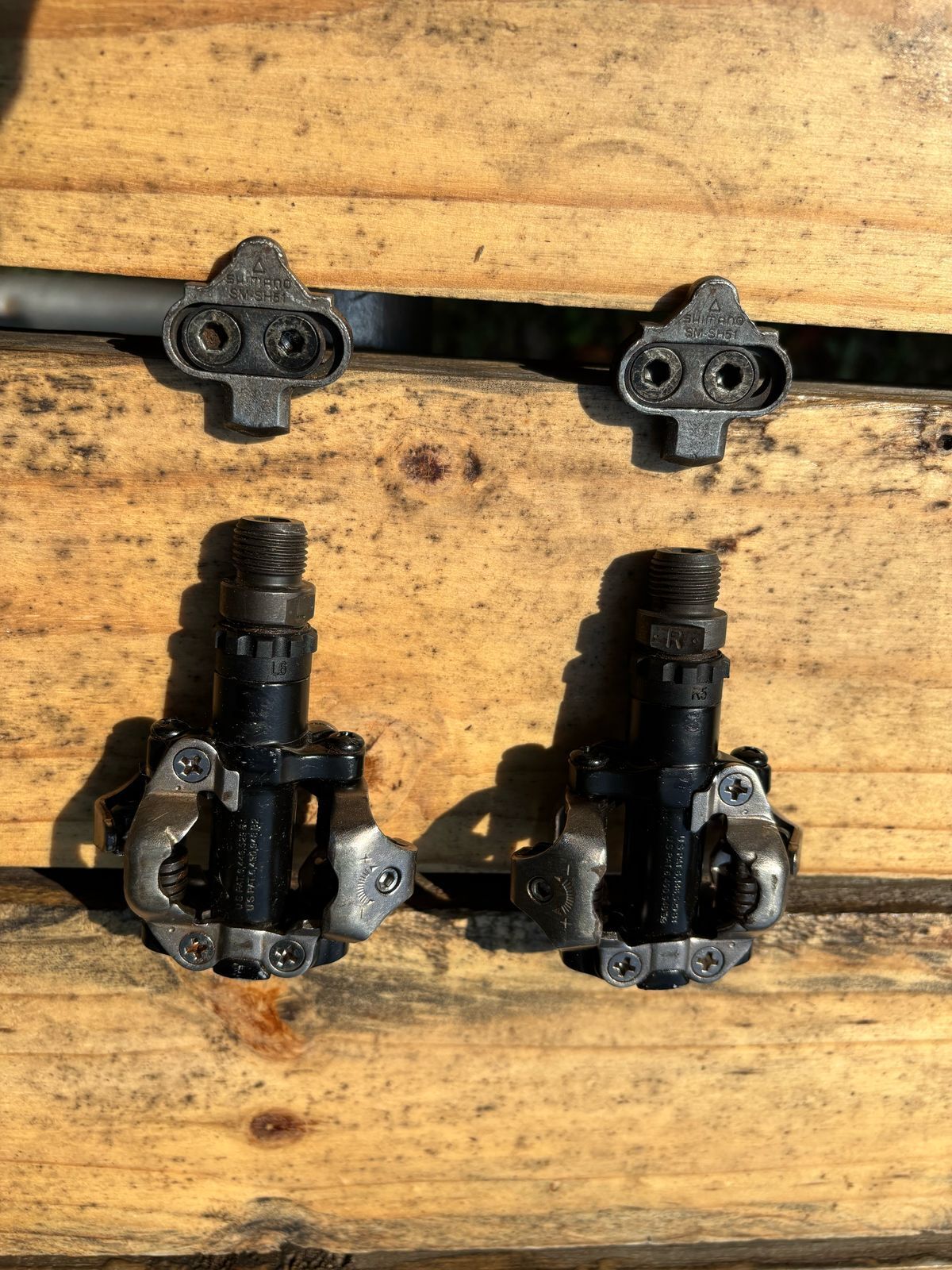 SHIMANO PD-M520 with cleats | Pedals | Bike Hub
