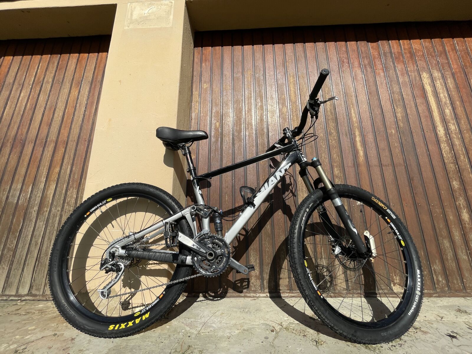 Giant Anthem x1 | Dual Suspension Mountain Bikes | Bike Hub